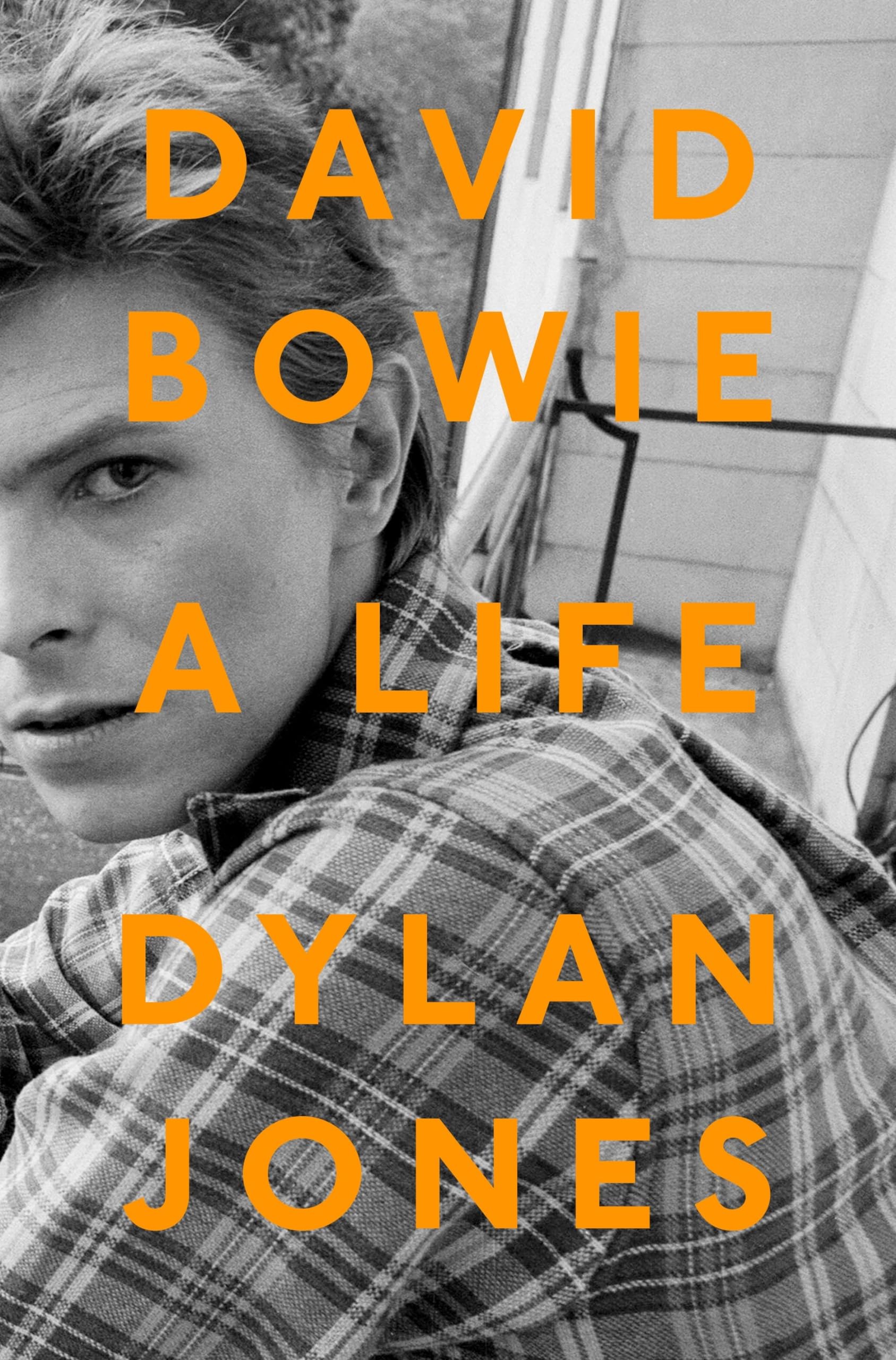 David Bowie: A Life: Jones, Dylan: 9780451497833: Amazon.com: Books