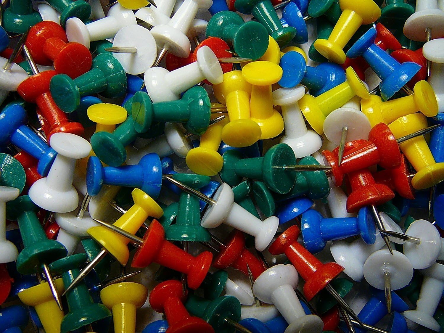 Requisite Needs Push cork board Pins Drawing Pins for Cork Notice Board ...
