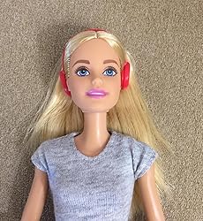 Amazon.com: Barbie Musician Doll & Accessories, Music-Themed Playset ...