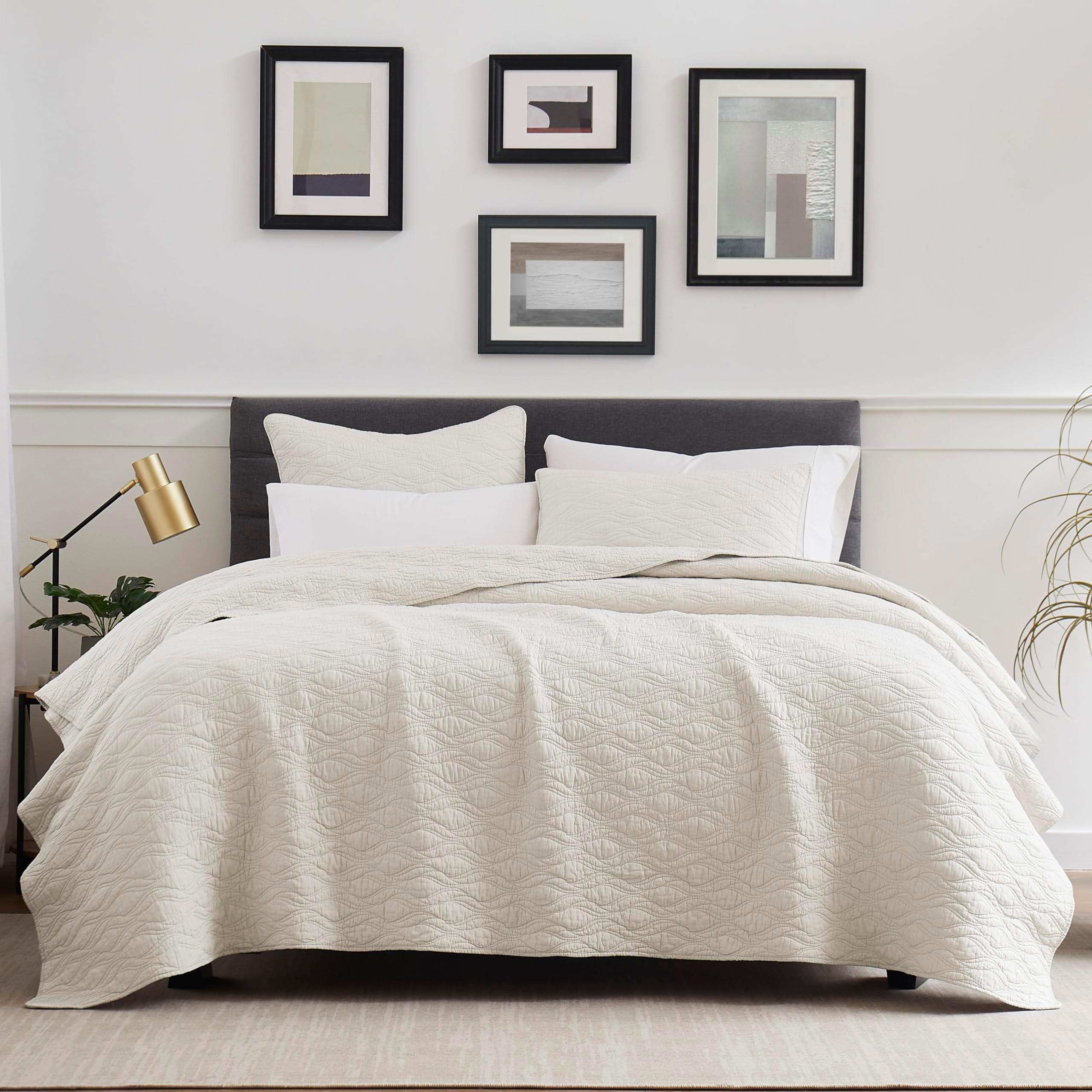 Amazon.com: Linen Market 3 Piece Ivory Quilt King Size Bed Set - A ...