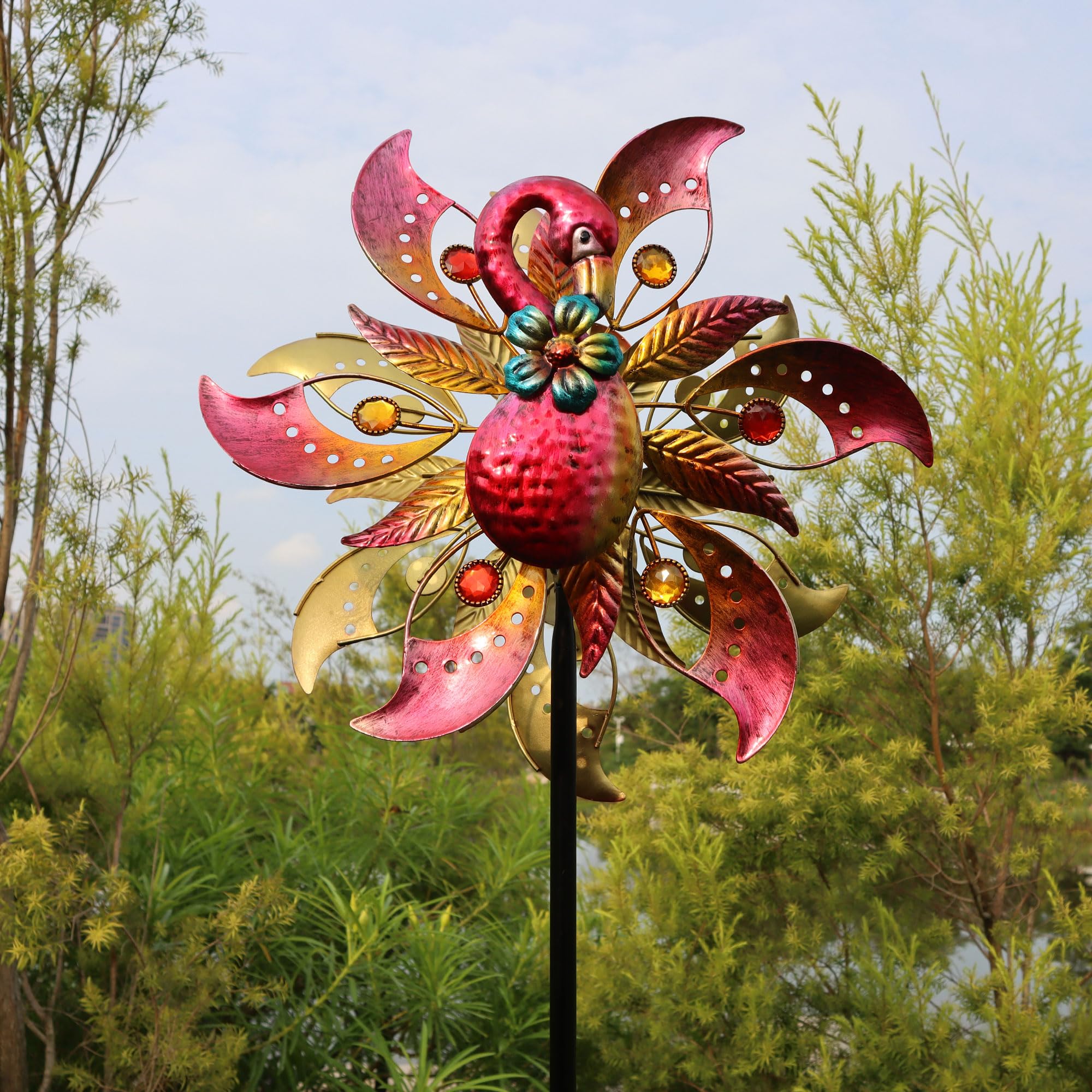 Amazon.com: Roaming Light Flamingo Solar Wind Spinner with Color ...
