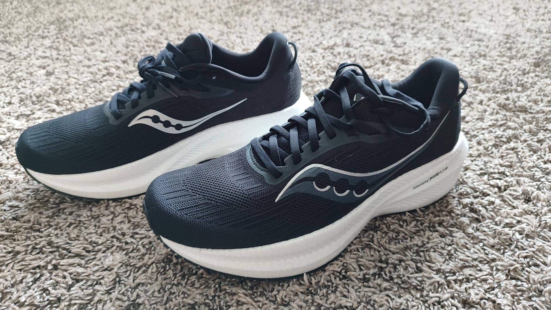 Amazon.com | Saucony Men's Triumph 21 Sneaker | Road Running