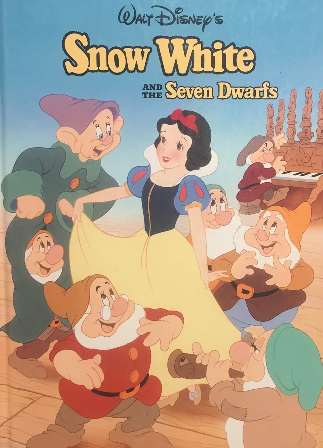 Snow White: Disney, Walt; Adapted By Lisa Ann Marsoli: 9780453031660 ...