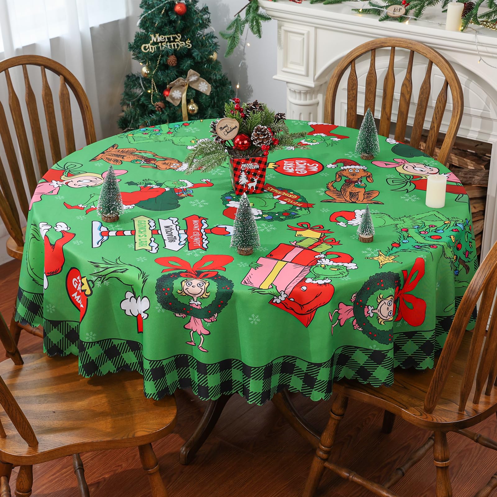 Amazon.com: Christmas Tablecloth 70 x 70 Inch Round, Christmas ...