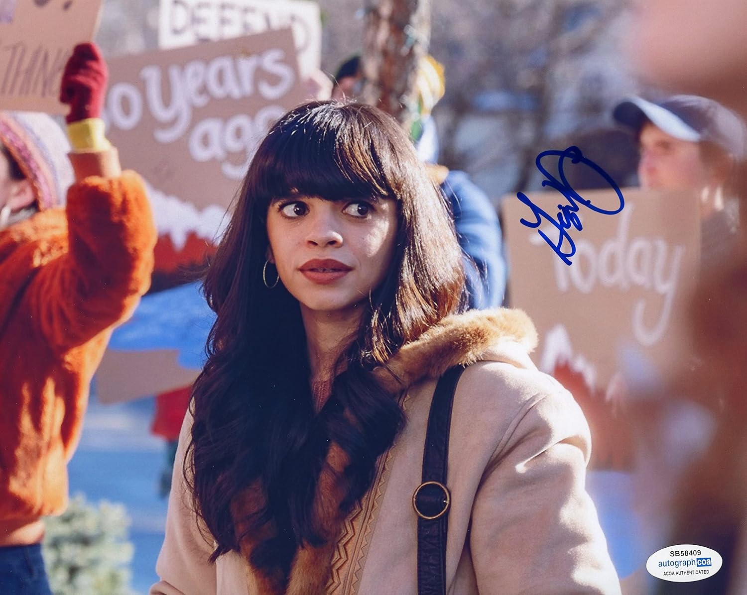 Gizel Jimenez"Dexter: New Blood" AUTOGRAPH Signed 'Tess' 8x10 Photo ...
