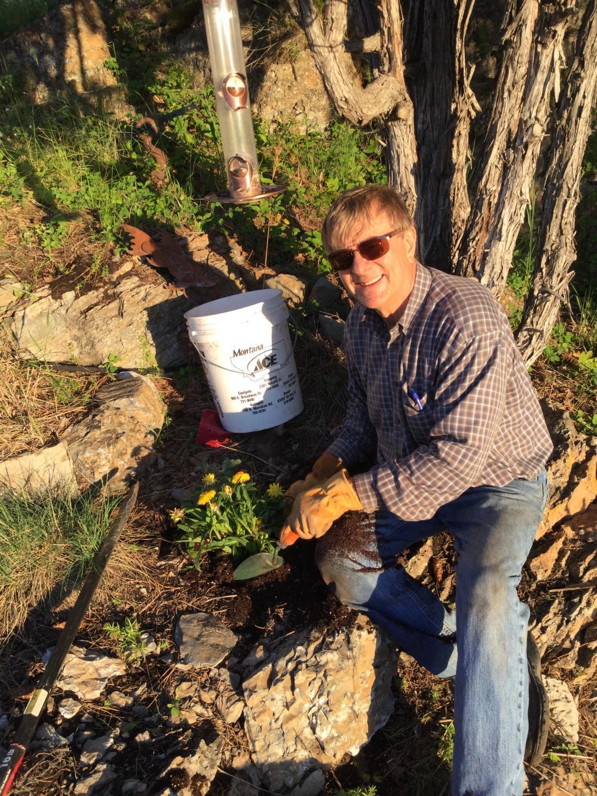 Amazon.com: Living in a Mindful Universe: A Neurosurgeon's Journey into ...