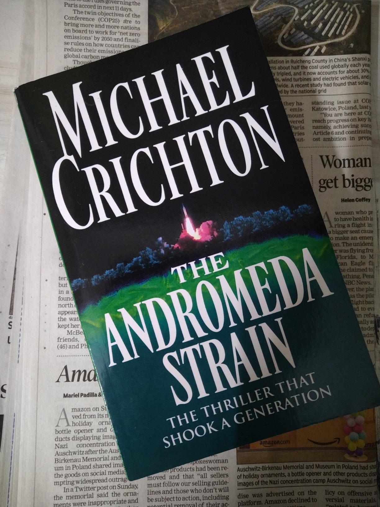 The Andromeda Strain : Crichton, Michael: Amazon.in: Books