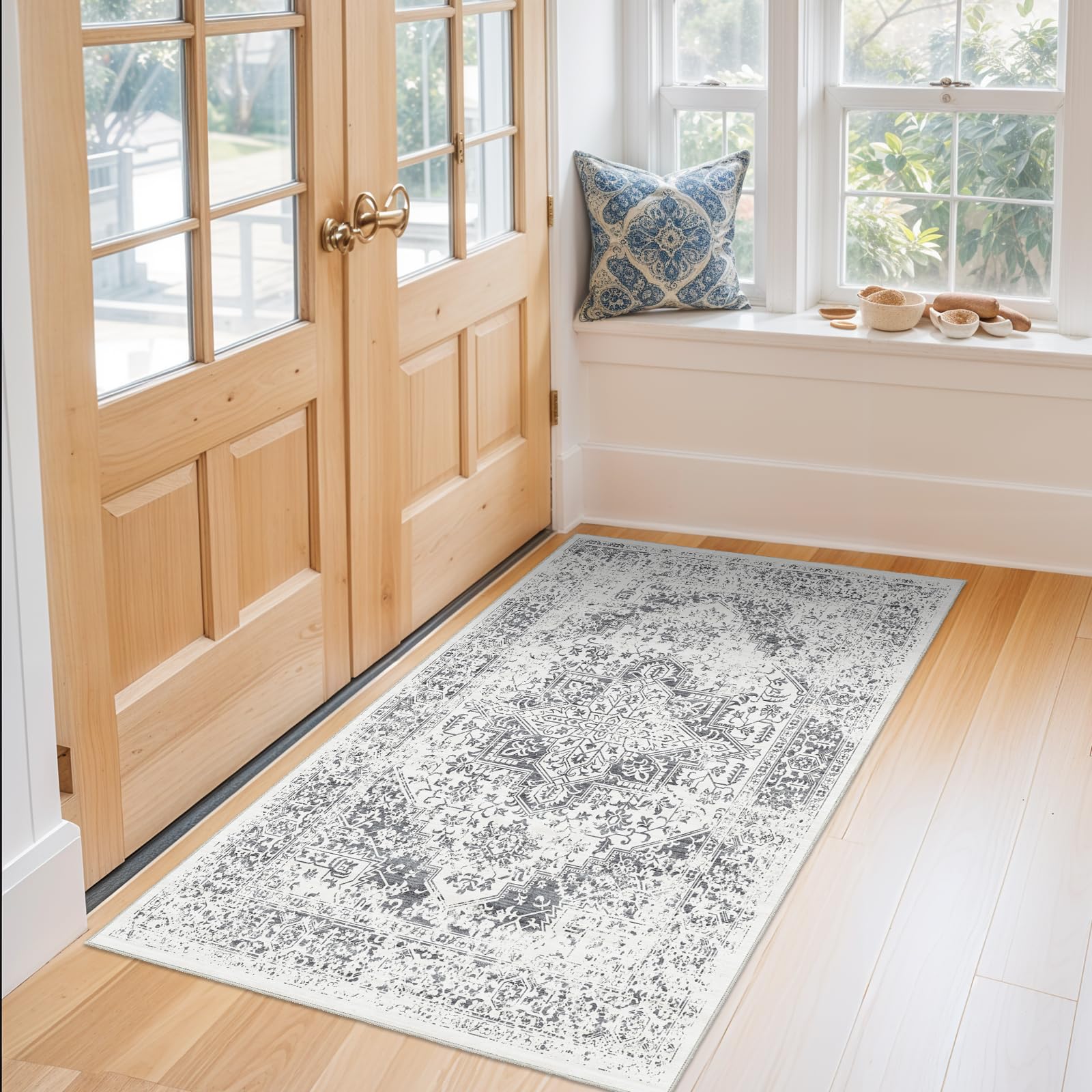 Amazon.com: EISUROM Washable 3x5 Entryway Rug - Non-Slip Vintage Area ...