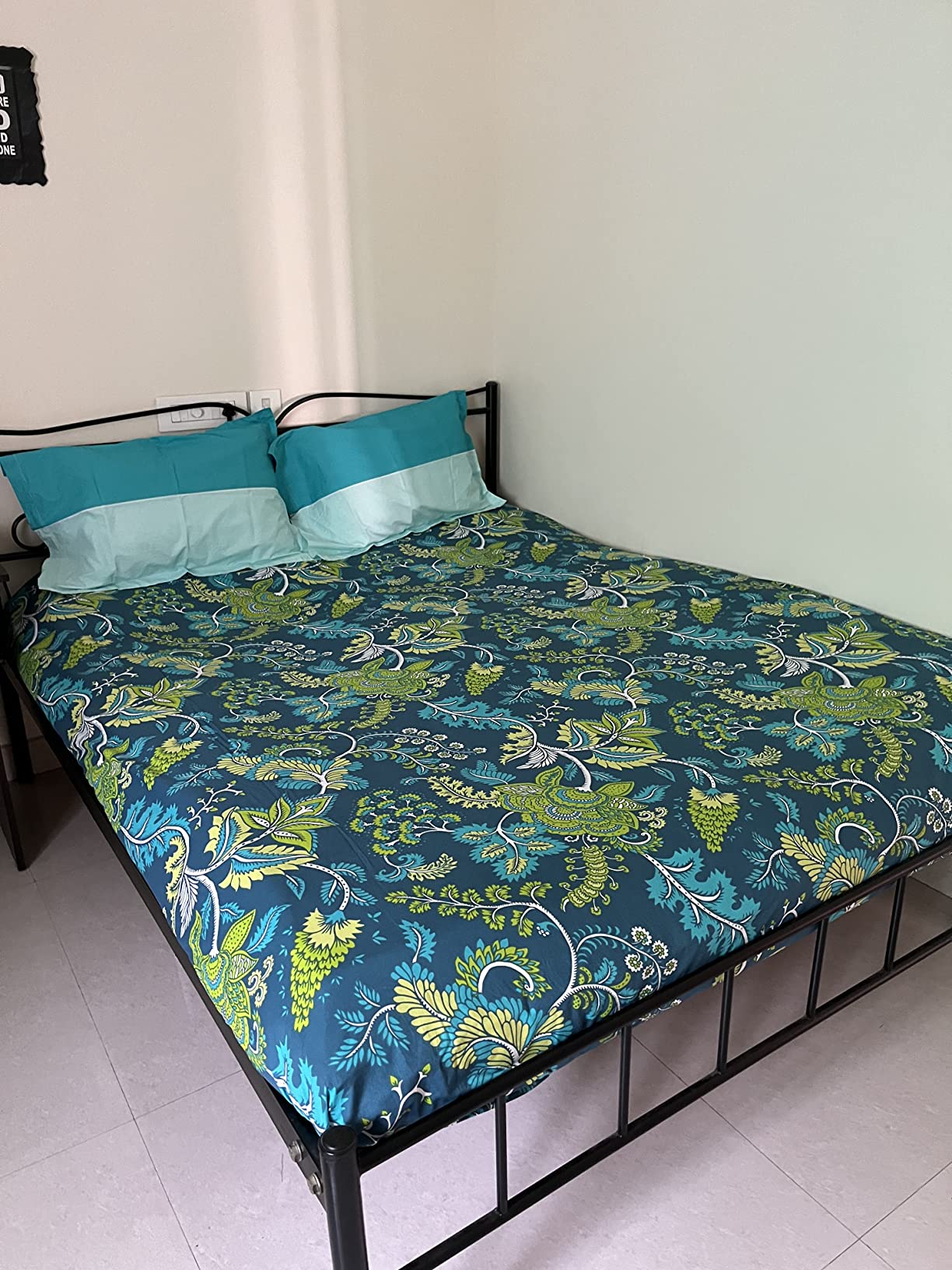 Amazon Brand - Solimo Super Soft Polyester Single Bedsheet with 1 ...