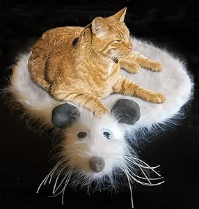 Amazon.com : Kitty's Mouse Skin Rug (Cat Bed White, Naturally attracts ...