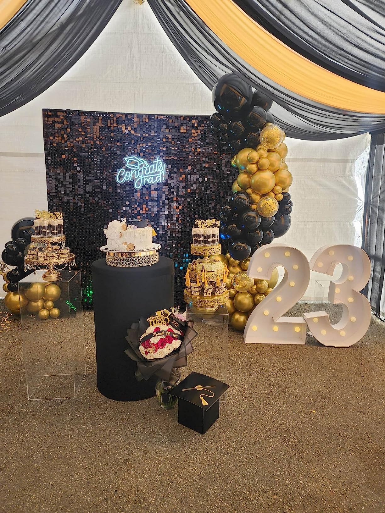 27 Elegant Graduation Party Themes that’ll Win You All the Compliments ...