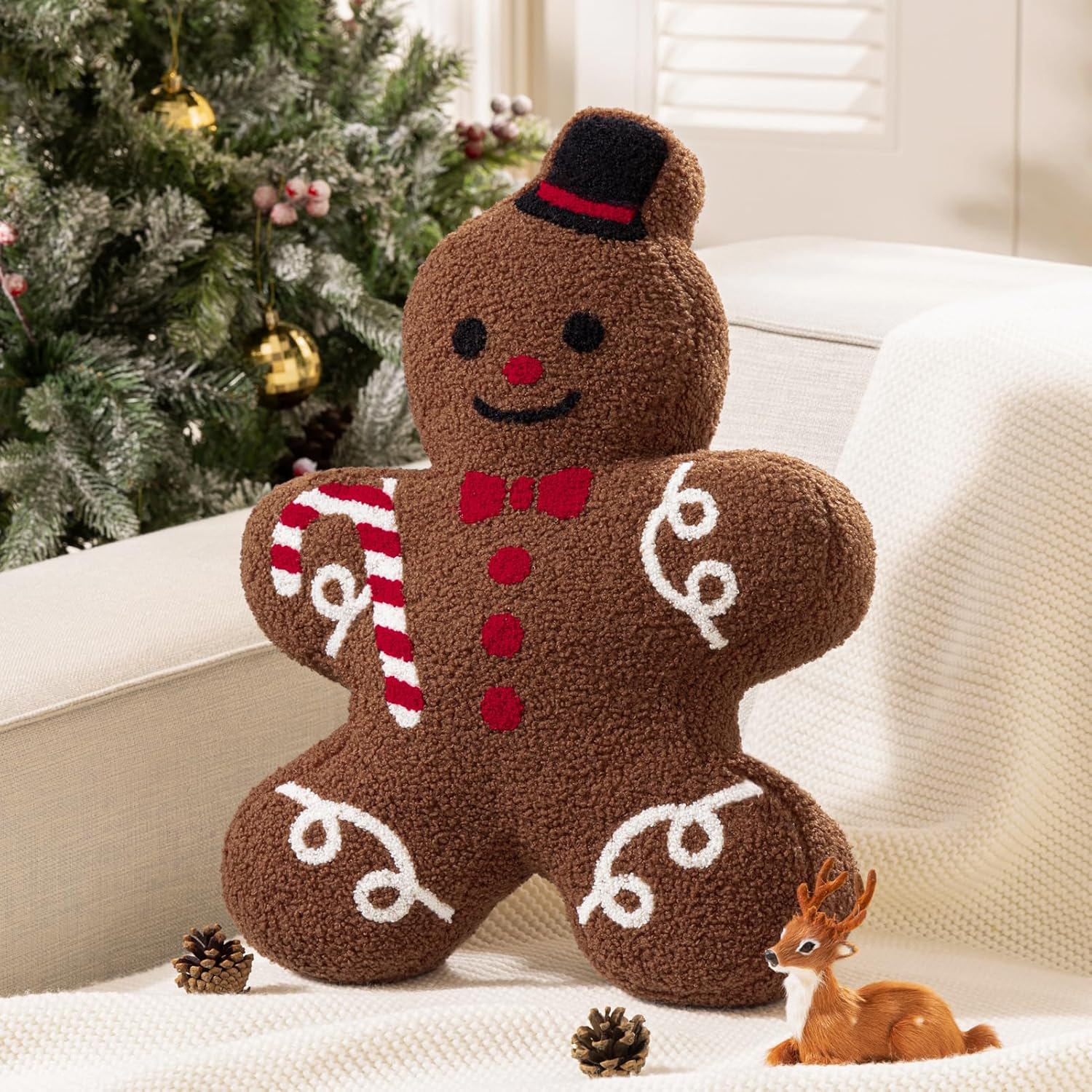 Amazon.com: Phantoscope Gingerbread Series Merry Christmas Throw Pillow ...