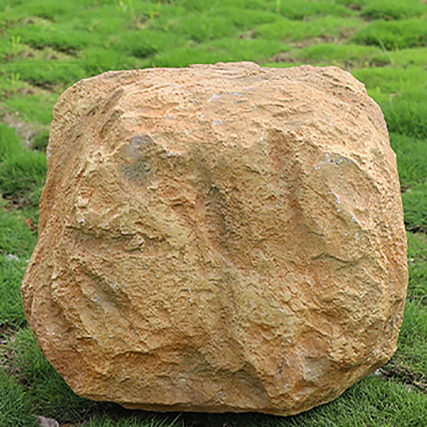 Amazon.com: Outdoor Faux Rock Cover, Large Outdoor Simulated Stone ...