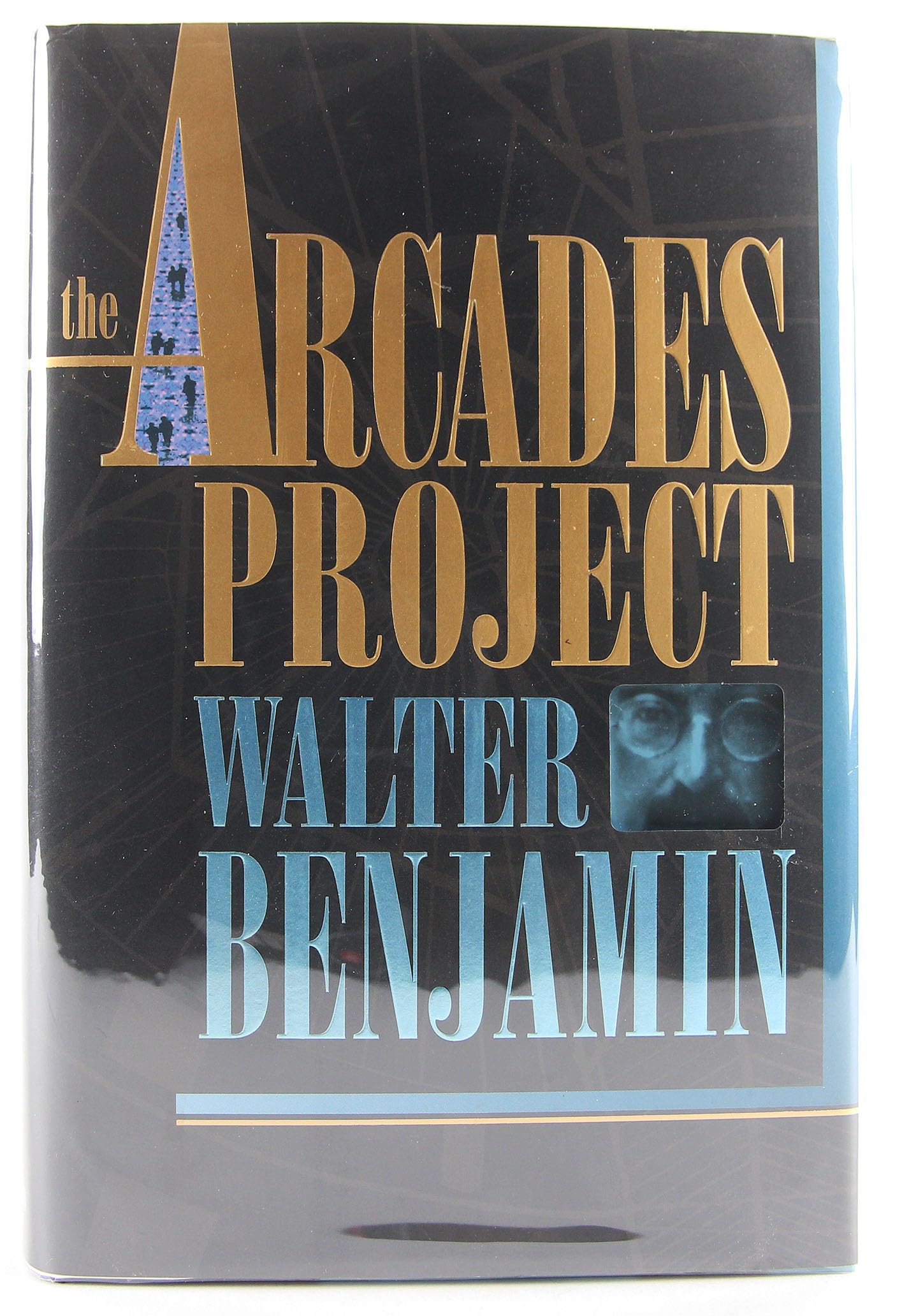 Amazon.com: The Arcades Project: 9780674043268: Benjamin, Walter ...