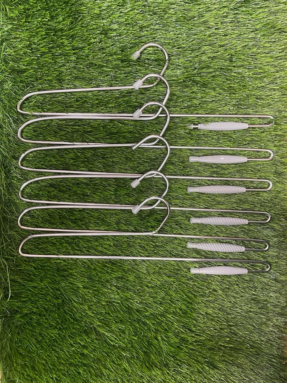 Amro Hanger for Clothes Reverse Bend Steel Hanger for Lockable Saree ...
