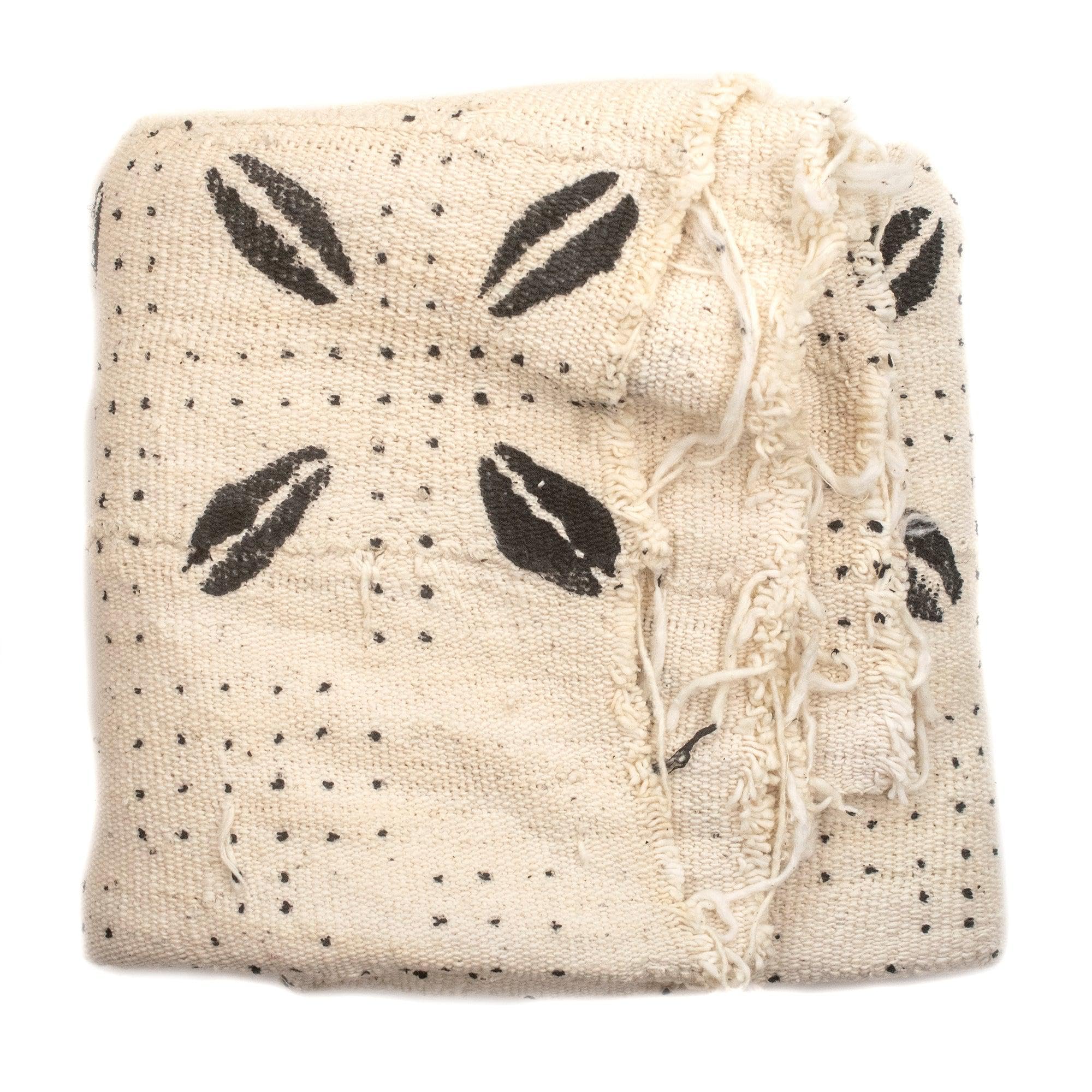 Amazon.com: The Bead Chest White Bogolan Mali Mud Cloth - Handmade ...