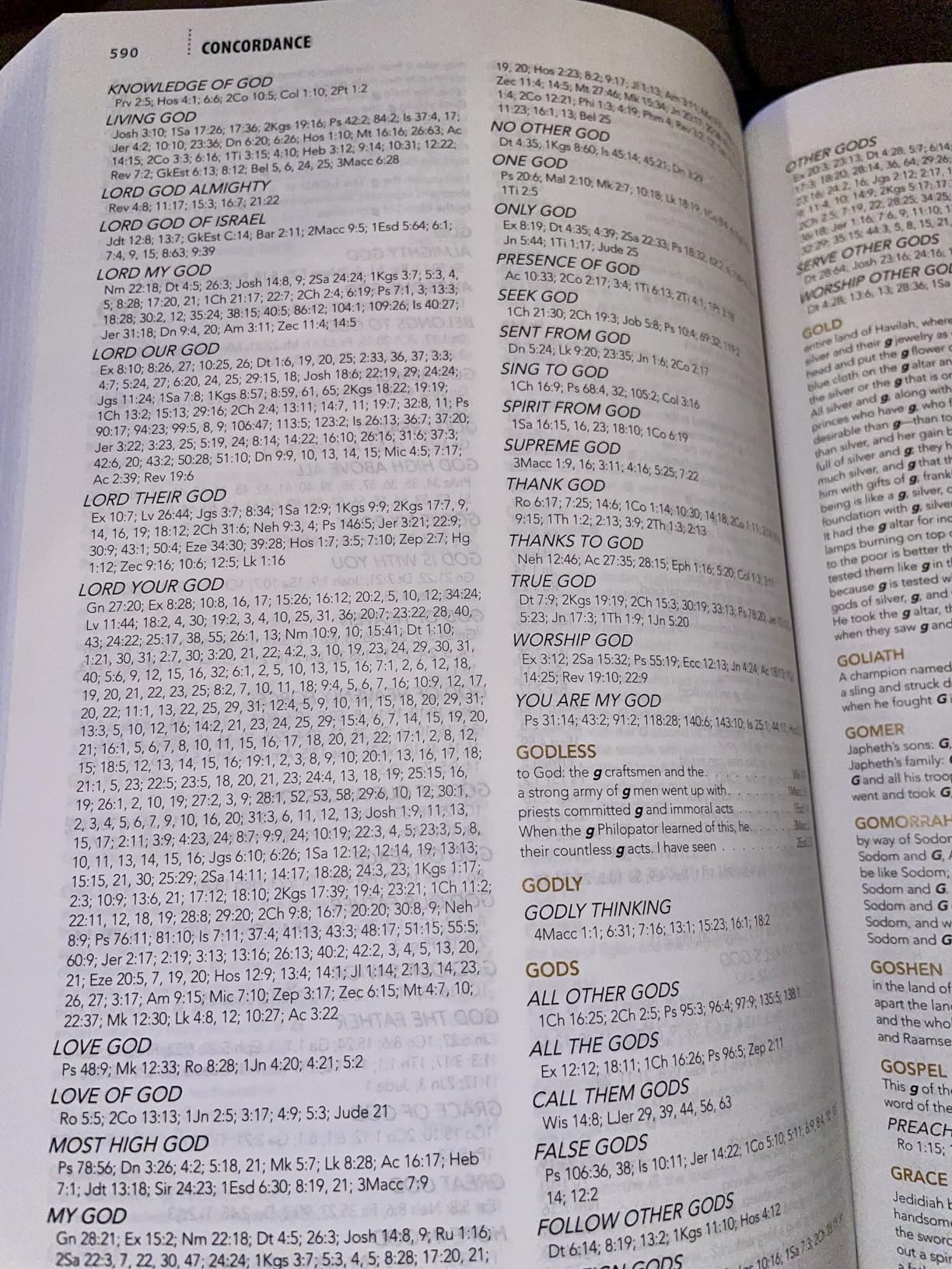 The CEB Study Bible: Green, Joel B, Common English Bible: 9781609262167 ...