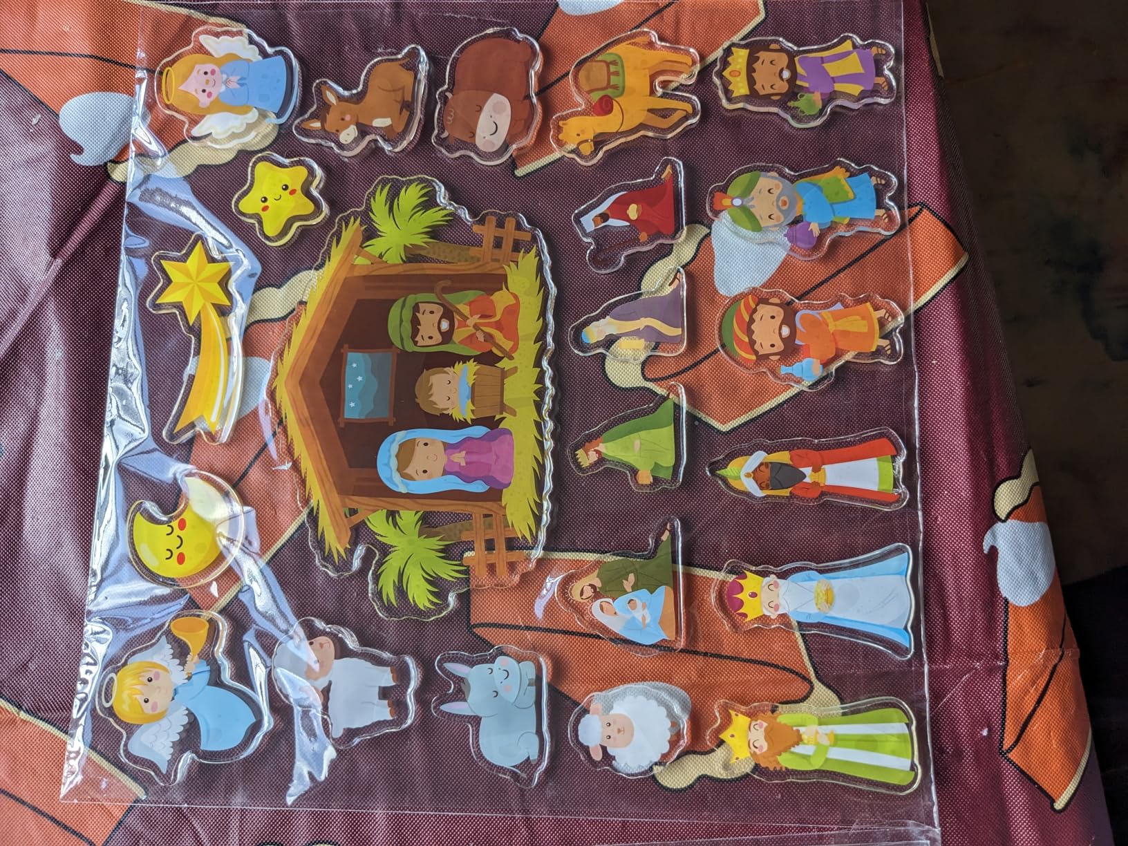 Amazon.com: Whaline 50Pcs Christmas Thick Gel Clings Cartoon Xmas ...