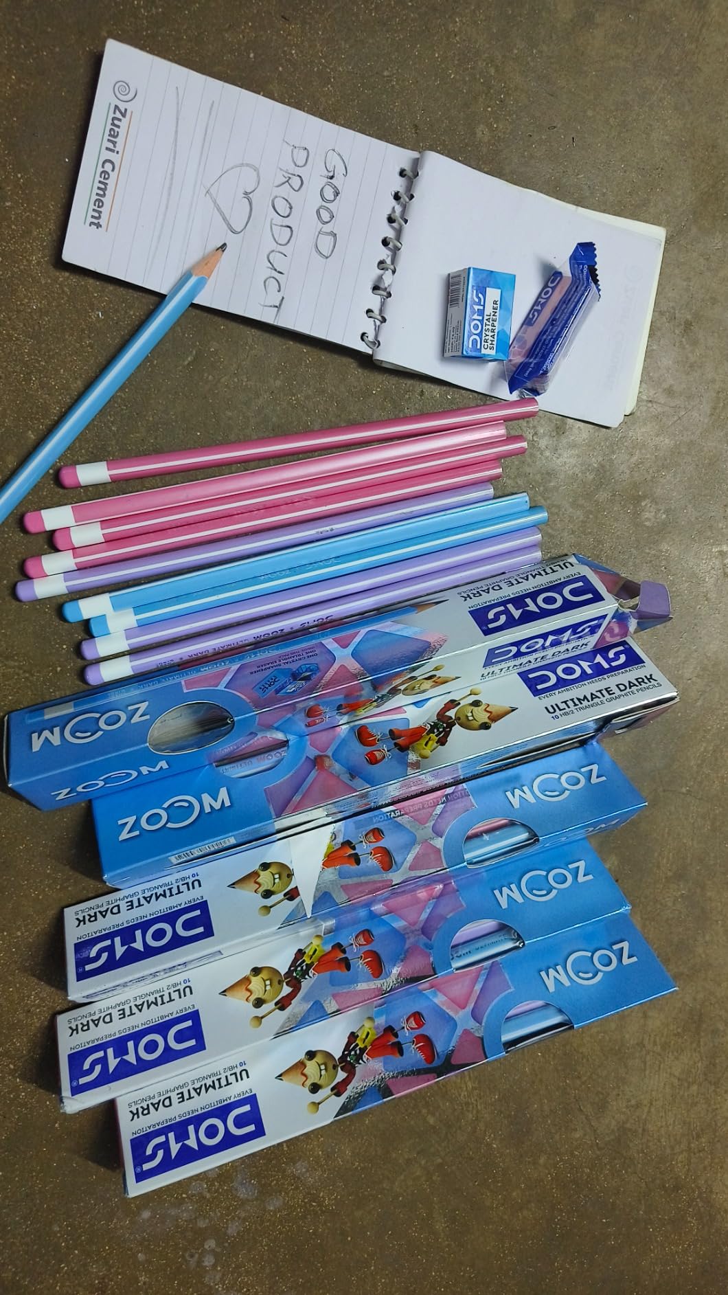 Doms Zoom Ultimate Dark Pencil Box Pack | Triangular Shape For Easy ...