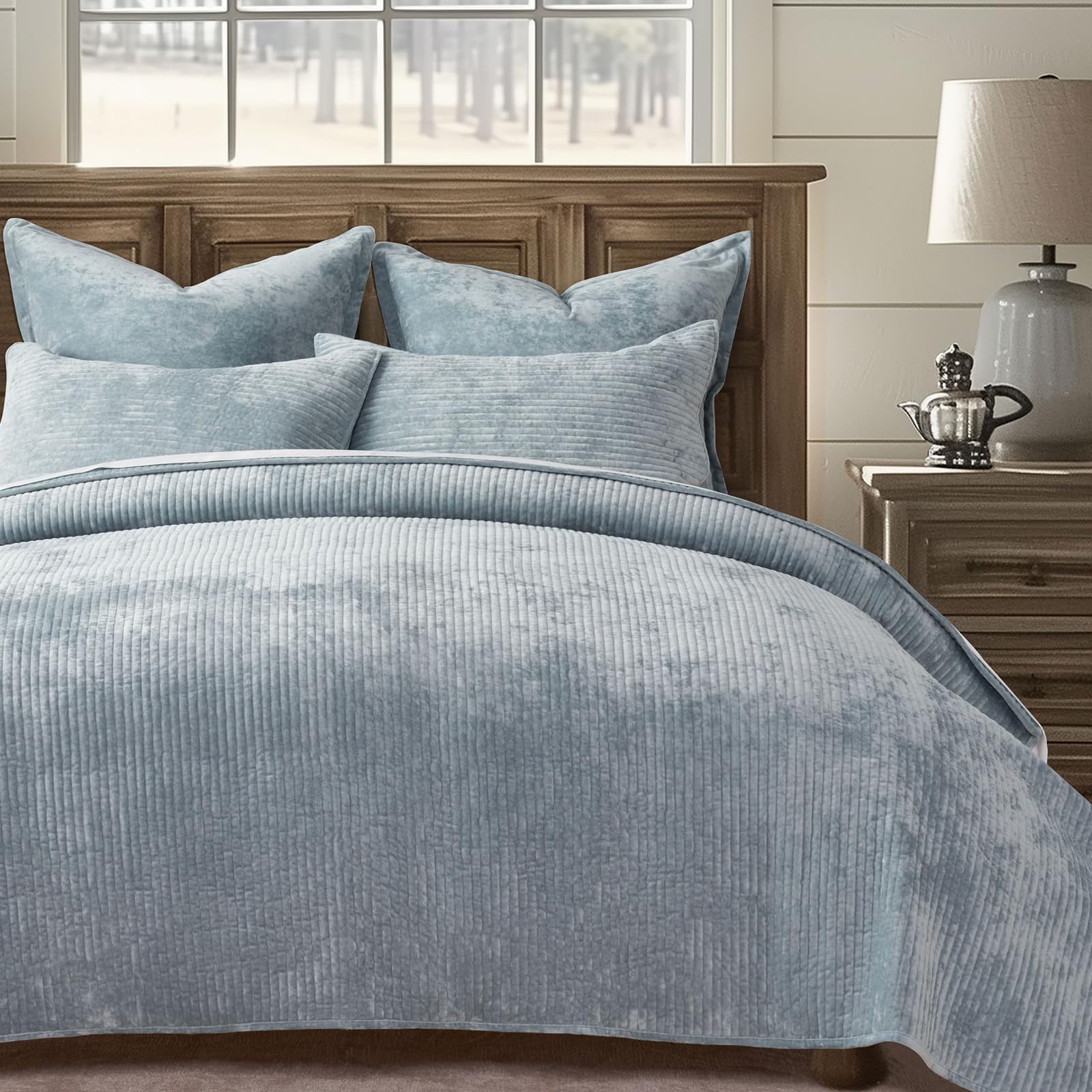 Amazon.com: EVERGRACE Velvet Quilt Set Queen Size, Luxurious Soft ...