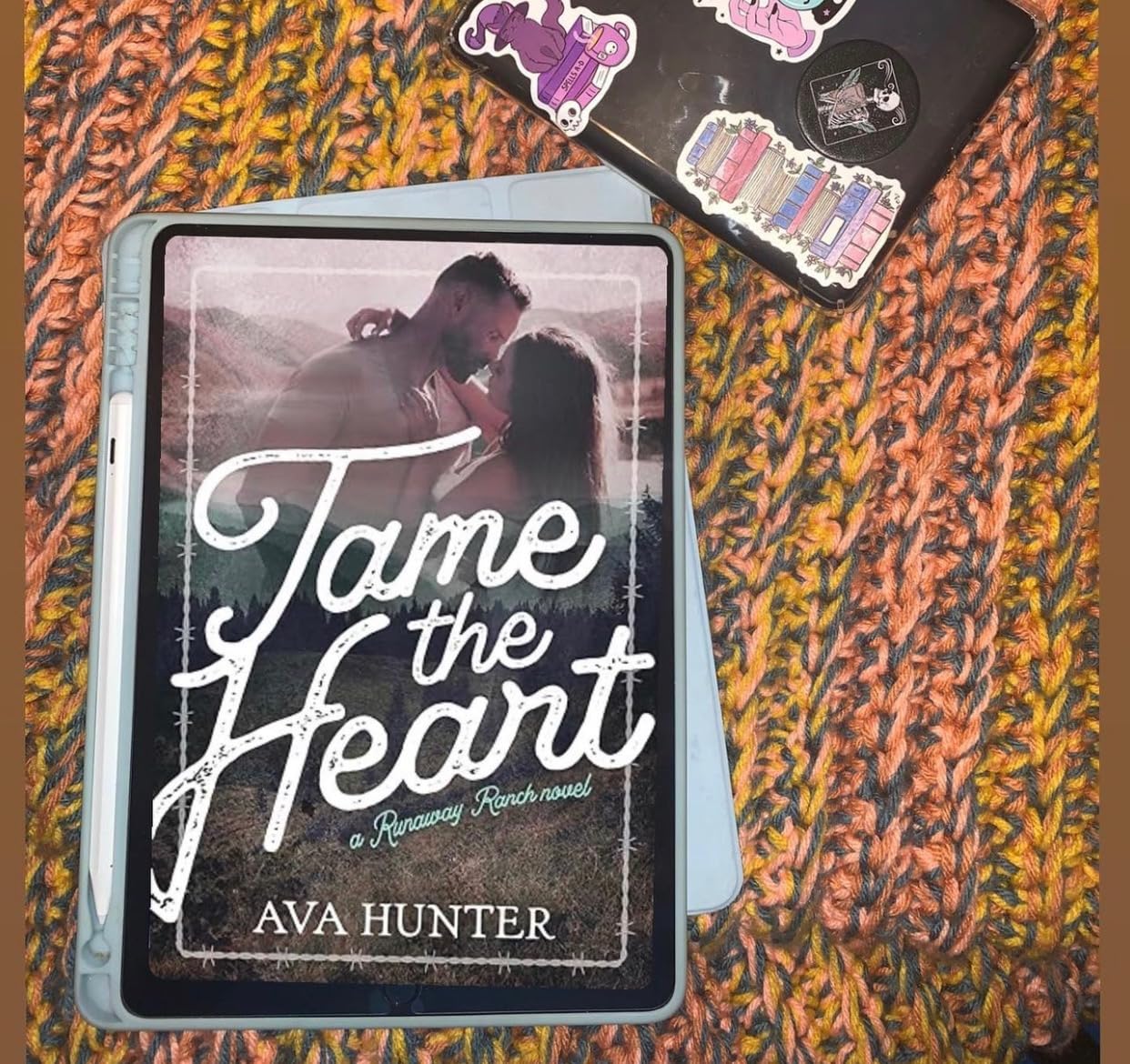 Tame the Heart: A Small Town Grumpy Sunshine Romance (Runaway Ranch ...
