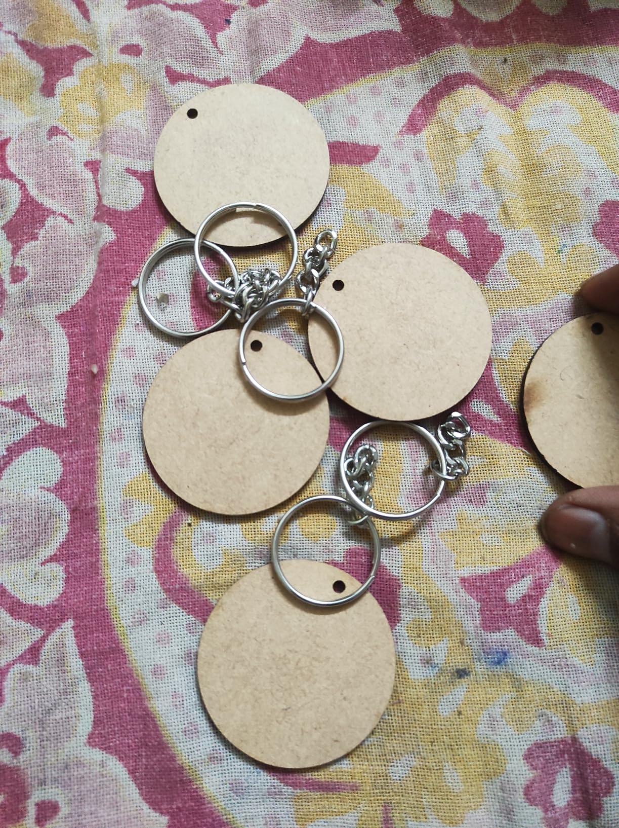 Anistuff MDF Key Chains - Wood Sheet Craft - Set of 20, 2 in X 2 in for ...