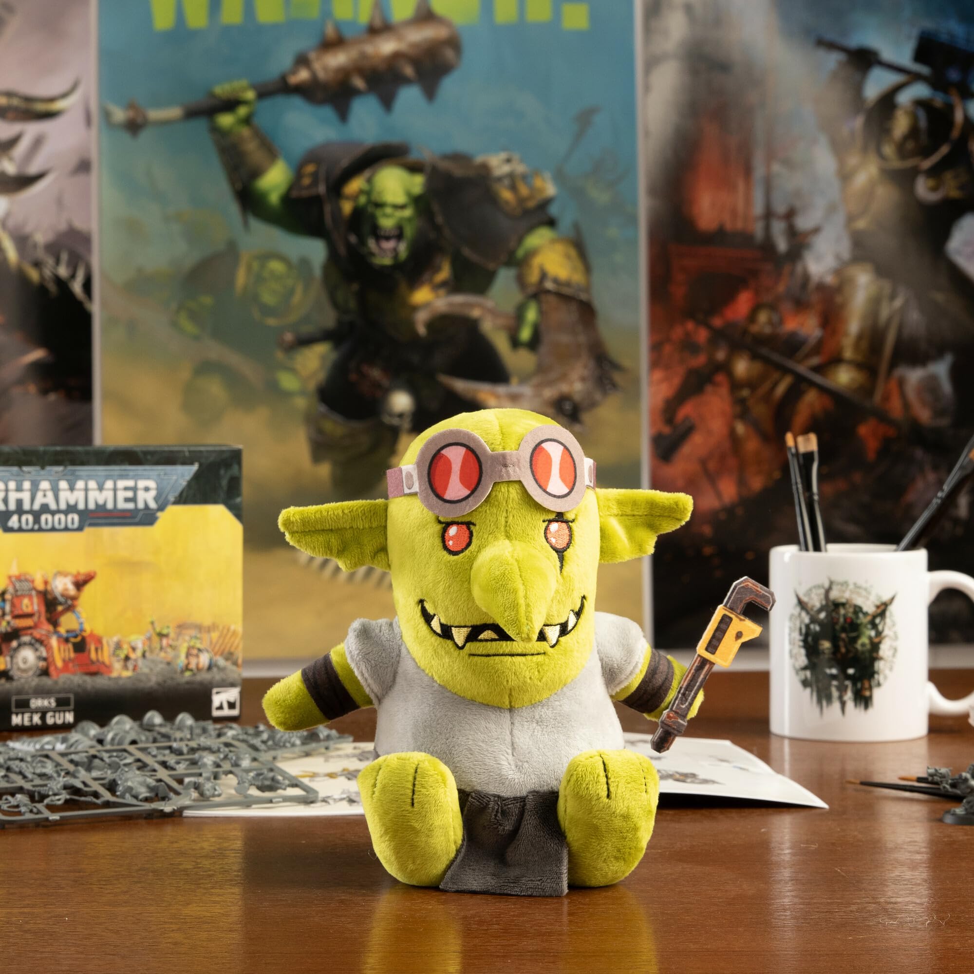 Snapklik.com : Warhammer 40,000 Collectible Plush Toys - Spanna Grot ...