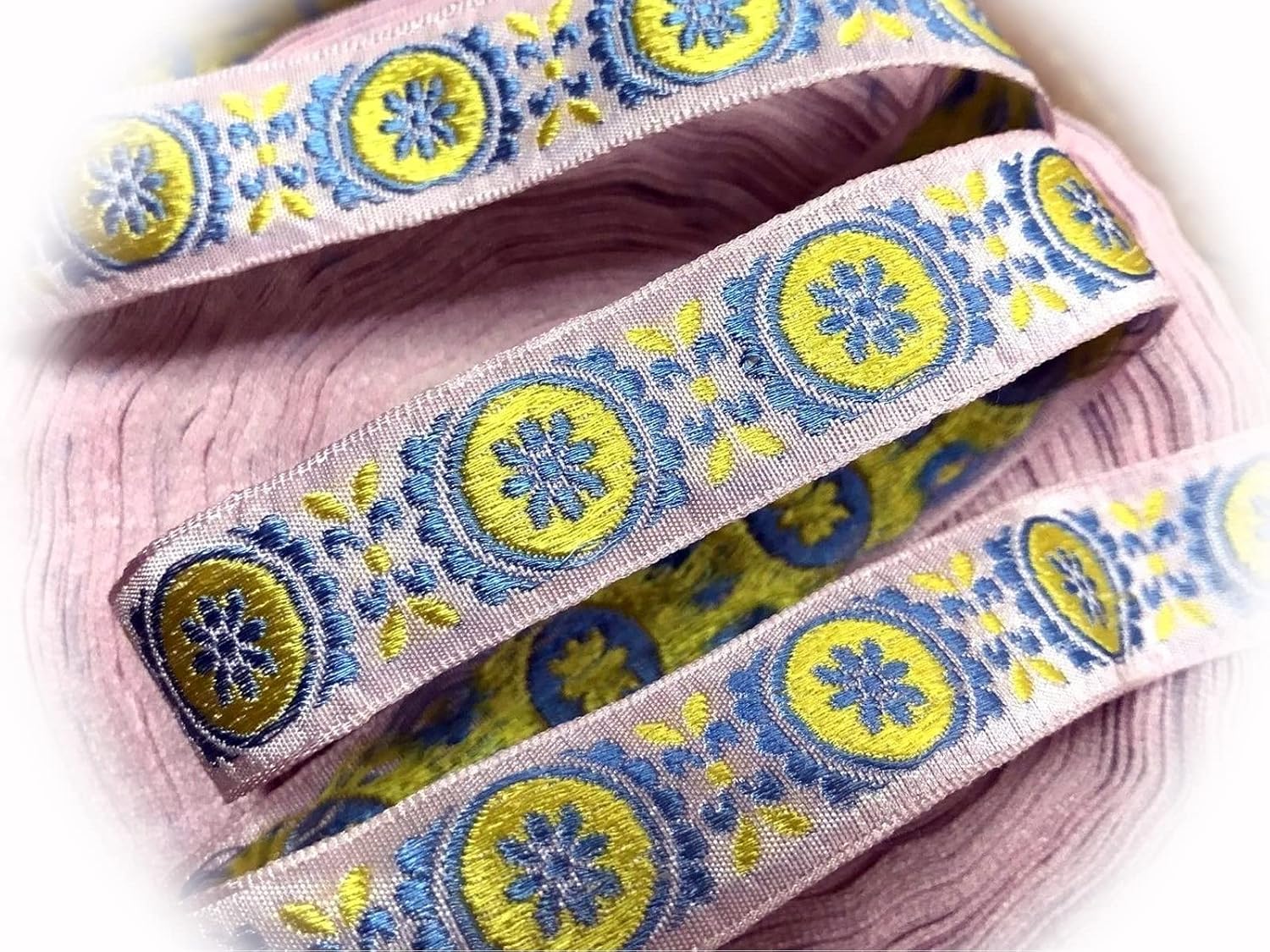 Amazon.com: CharmingStuffStore Embroidered Brocade Ribbon 3/4" Rayon ...