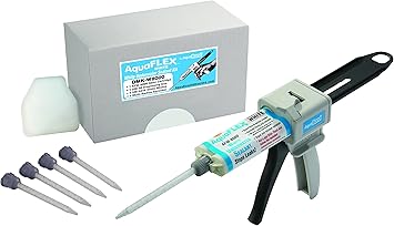 Amazon.com : AQUABOND Underwater Pool Leak Sealant Kit | Spa and Pool ...