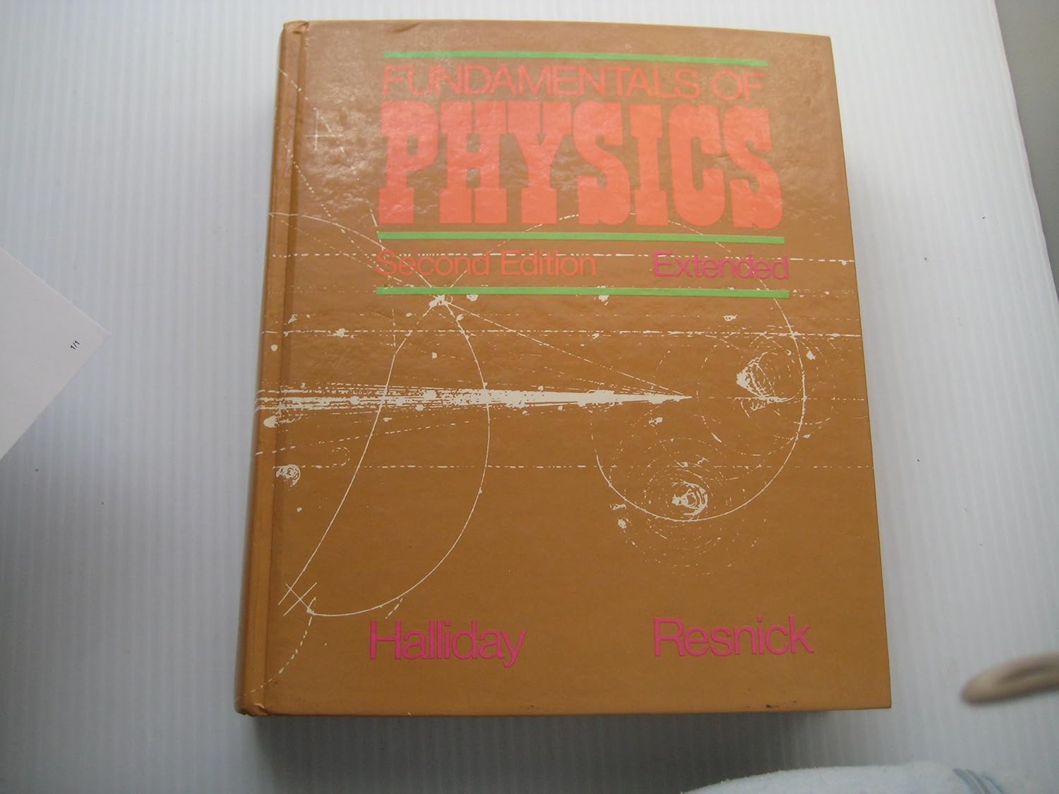 Fundamentals of Physics: Halliday, David: 9780471080053: Amazon.com: Books