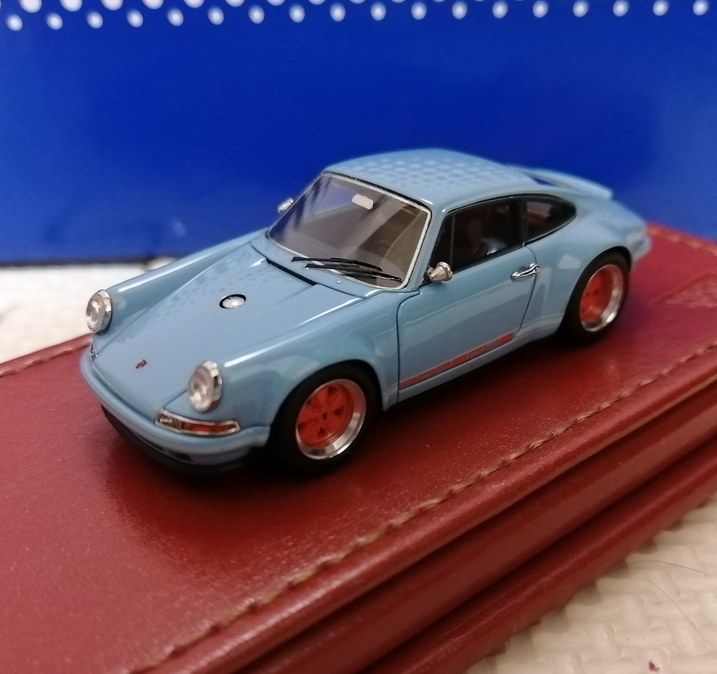 Amazon.co.jp: Titan64 1/64 Singer 911 (964) Coupe Gulf Blue Finished ...