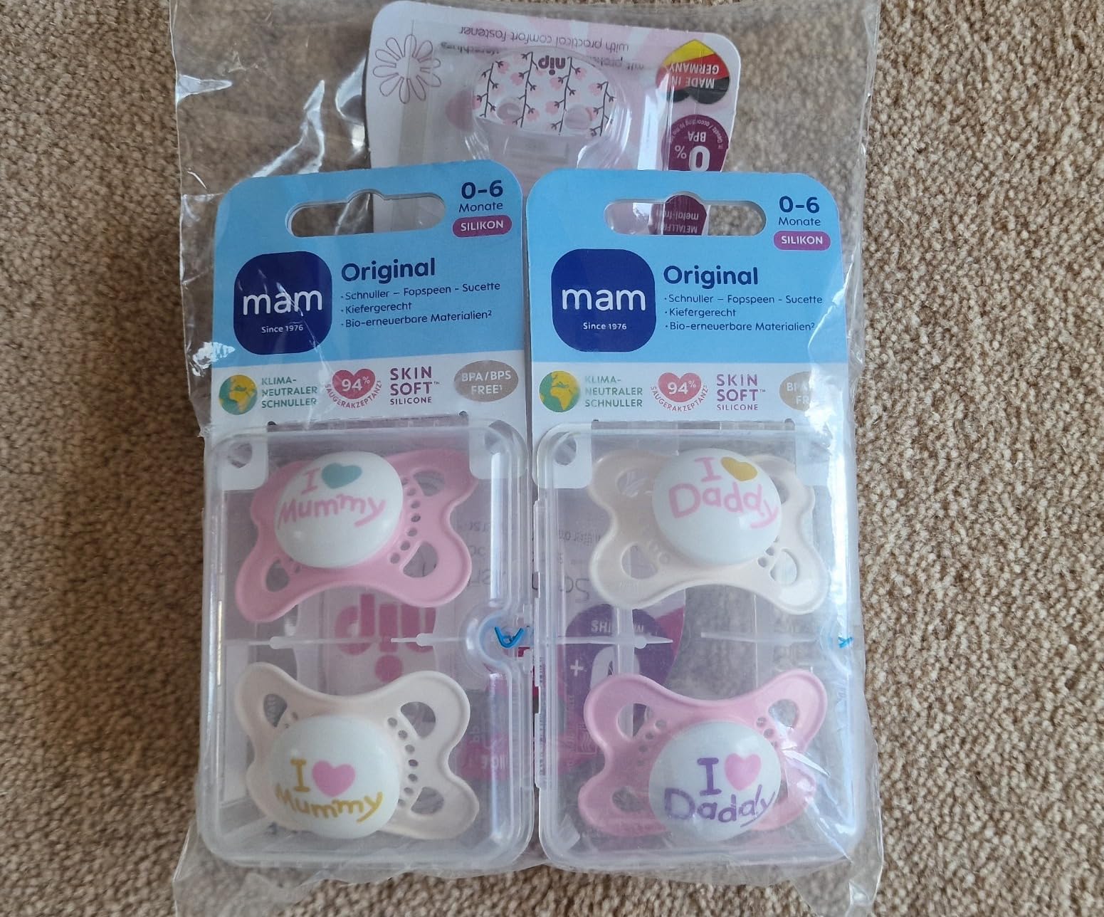 MAM "Skin Soft" silicone dummy / I love mummy & daddy / 0-6 Months Girl ...