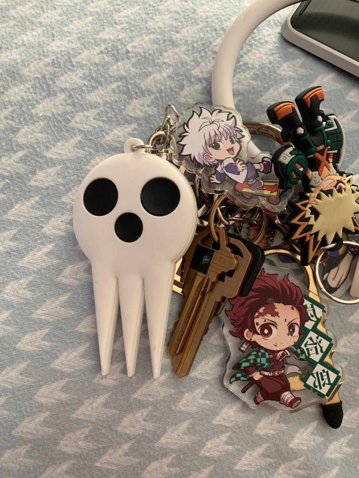 Amazon.com: Soul Eater Skull Keychain GE-4830 : Clothing, Shoes & Jewelry