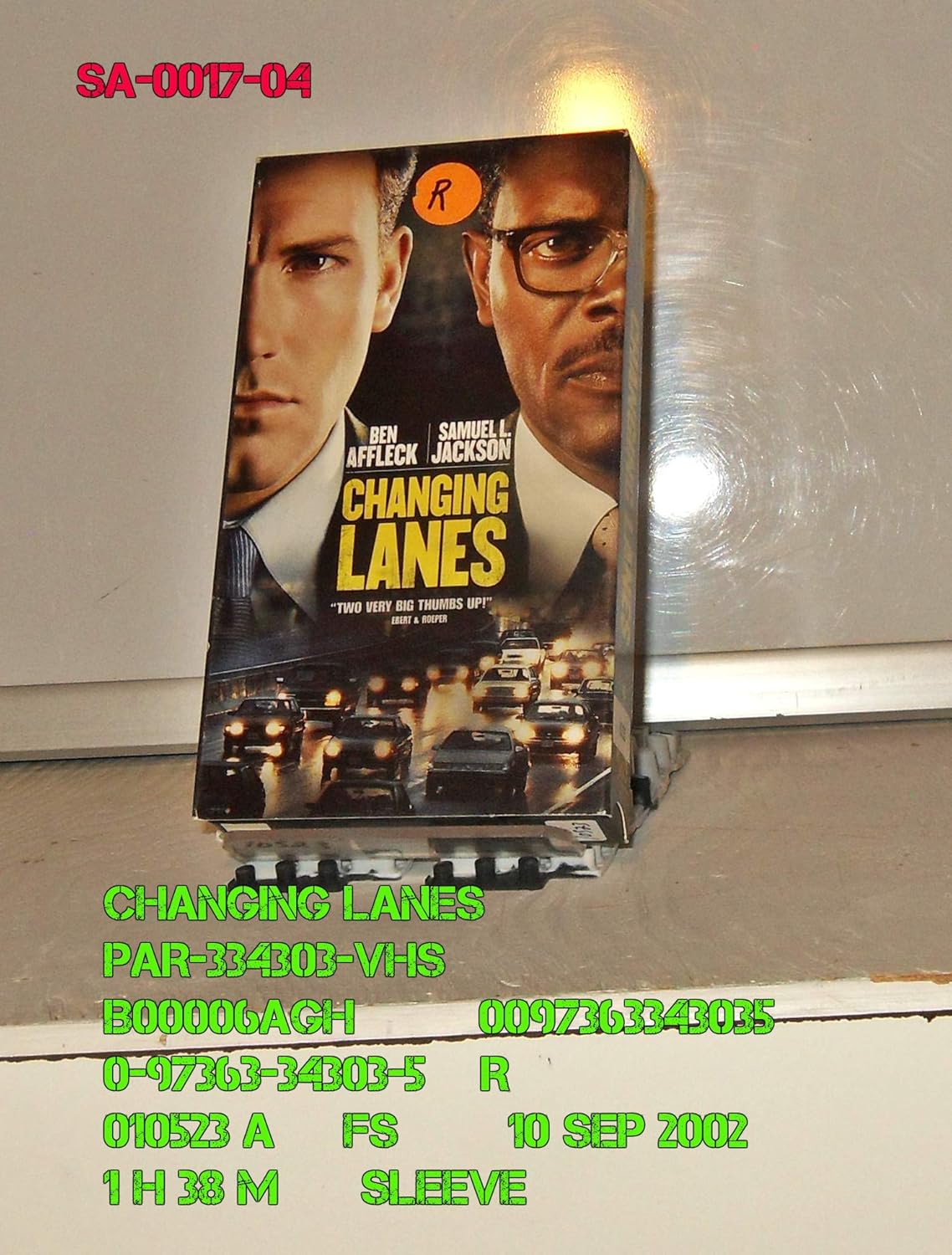 Amazon.com: Changing Lanes [VHS] : Ben Affleck, Samuel L. Jackson, Kim ...