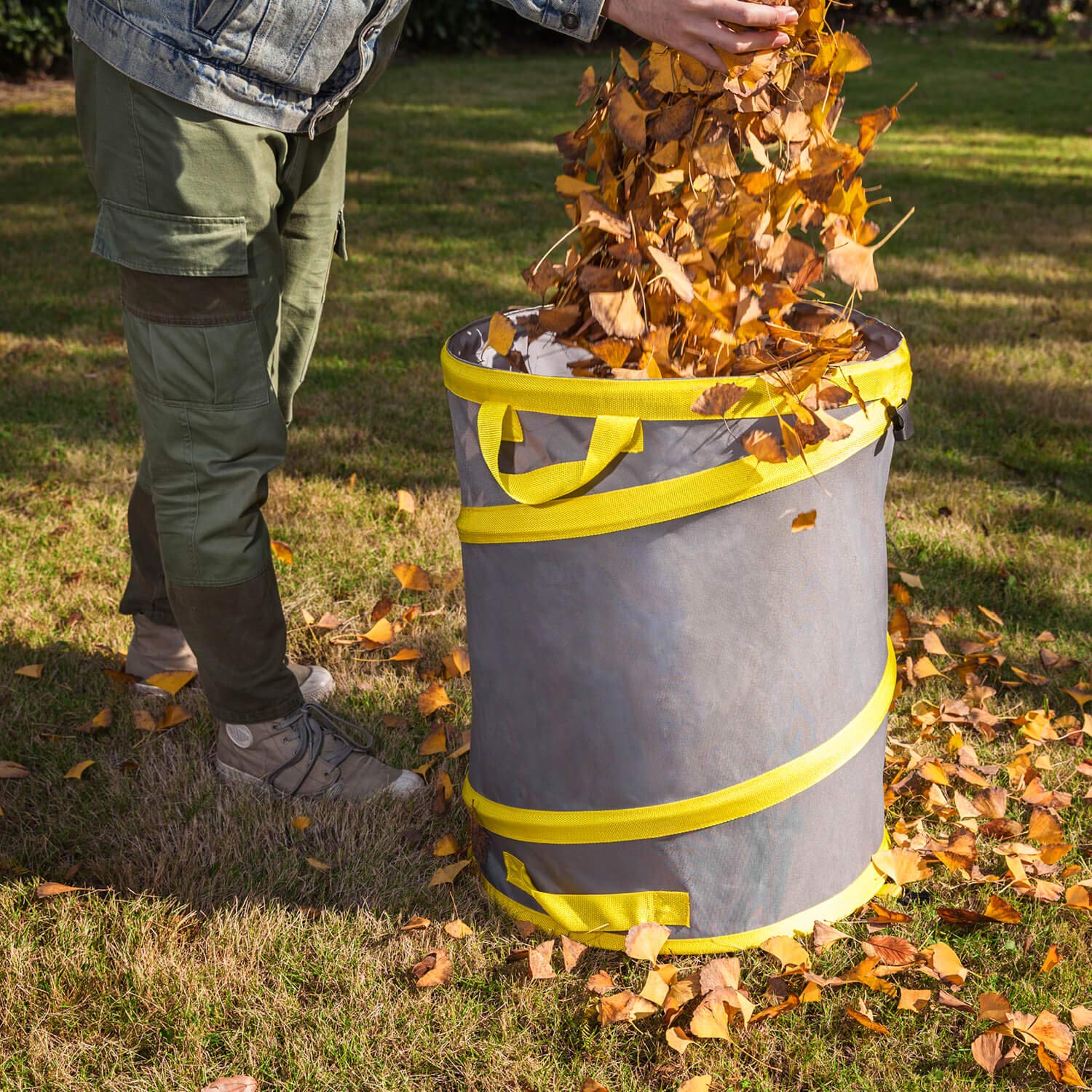 Snapklik.com : Jardineer Collapsible Trash Can For Camping Parties ...