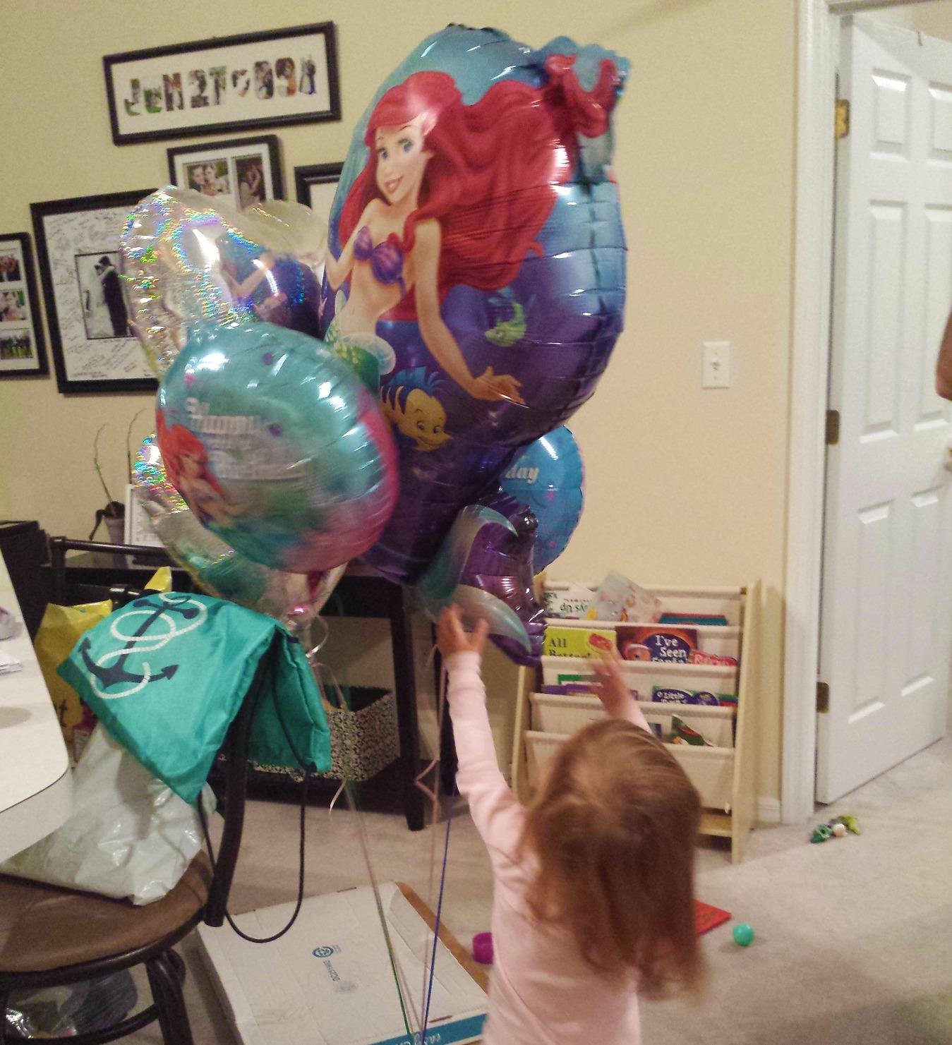 Amazon.com: Little Mermaid Balloons - Ariel Balloon Bouquet - 5 ...