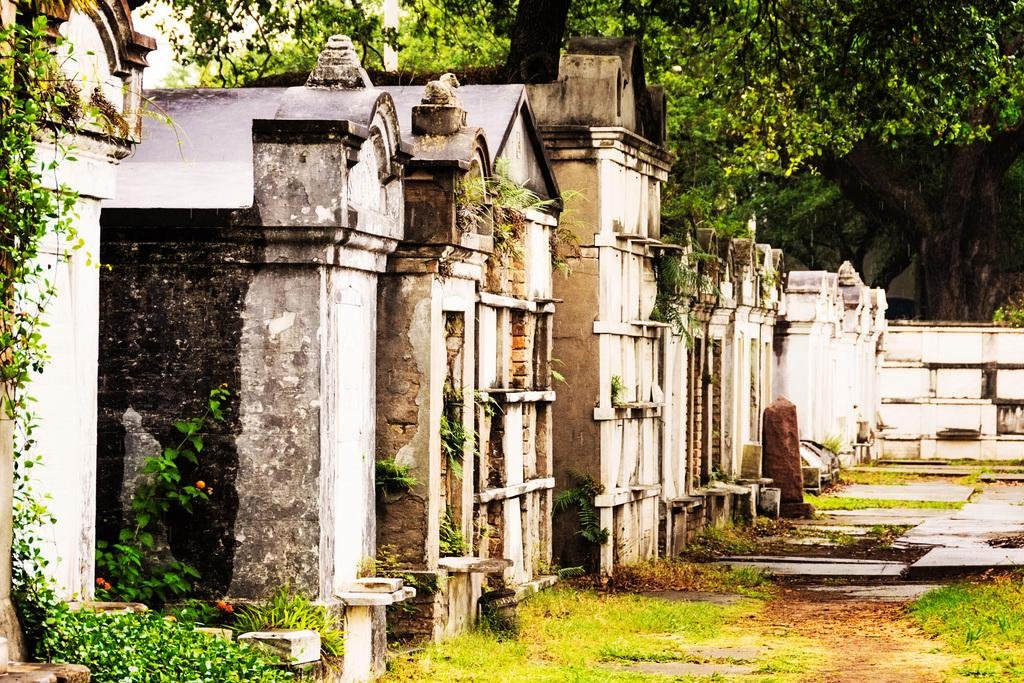Old Cemetery Tombs Unique New Orleans Burial Customs Society Tombs