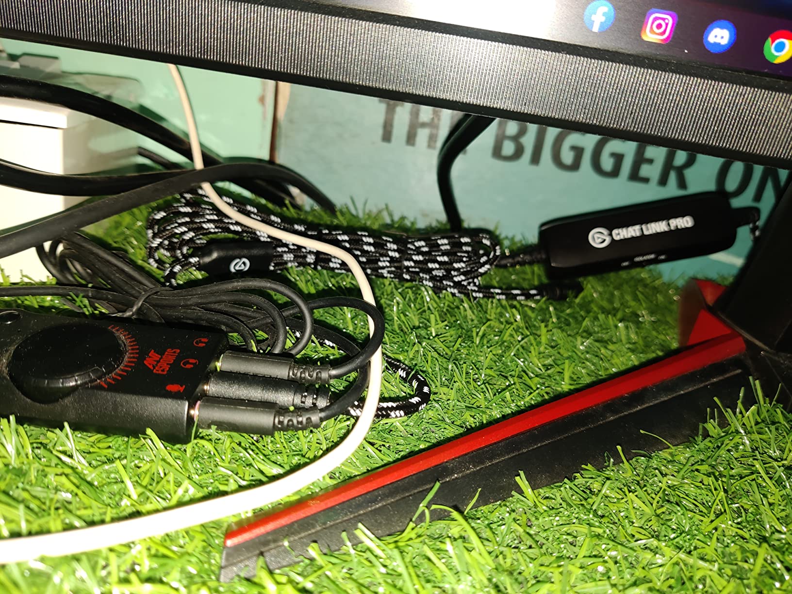 elgato Auxiliary Chat Link Pro, Audio Adapter For Ps5, Ps4 And Nintendo ...