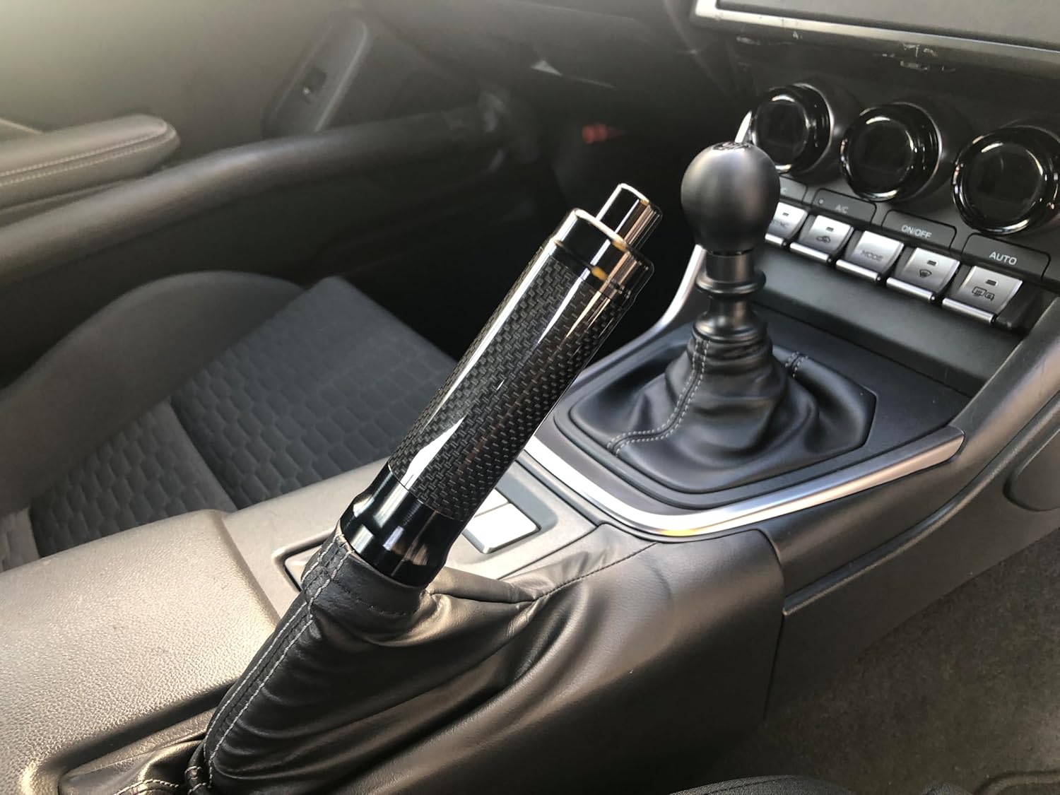 Amazon | Revolution ドライカーボンサイドブレーキグリップVer.2 ブラック RZN8-SBG-JJ GR86/BRZ ...