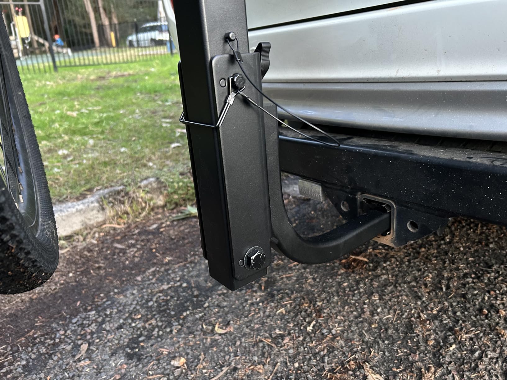 BEARACK TAILGATOR PRO Hitch Bike Rack Maximum Capacity 60KG for 2 Bikes ...