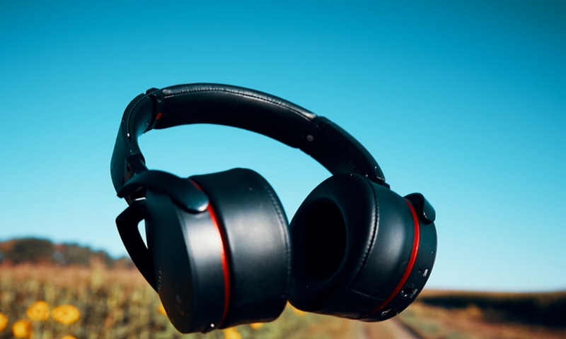 How wireless headphones were invented - App on Amazon Appstore