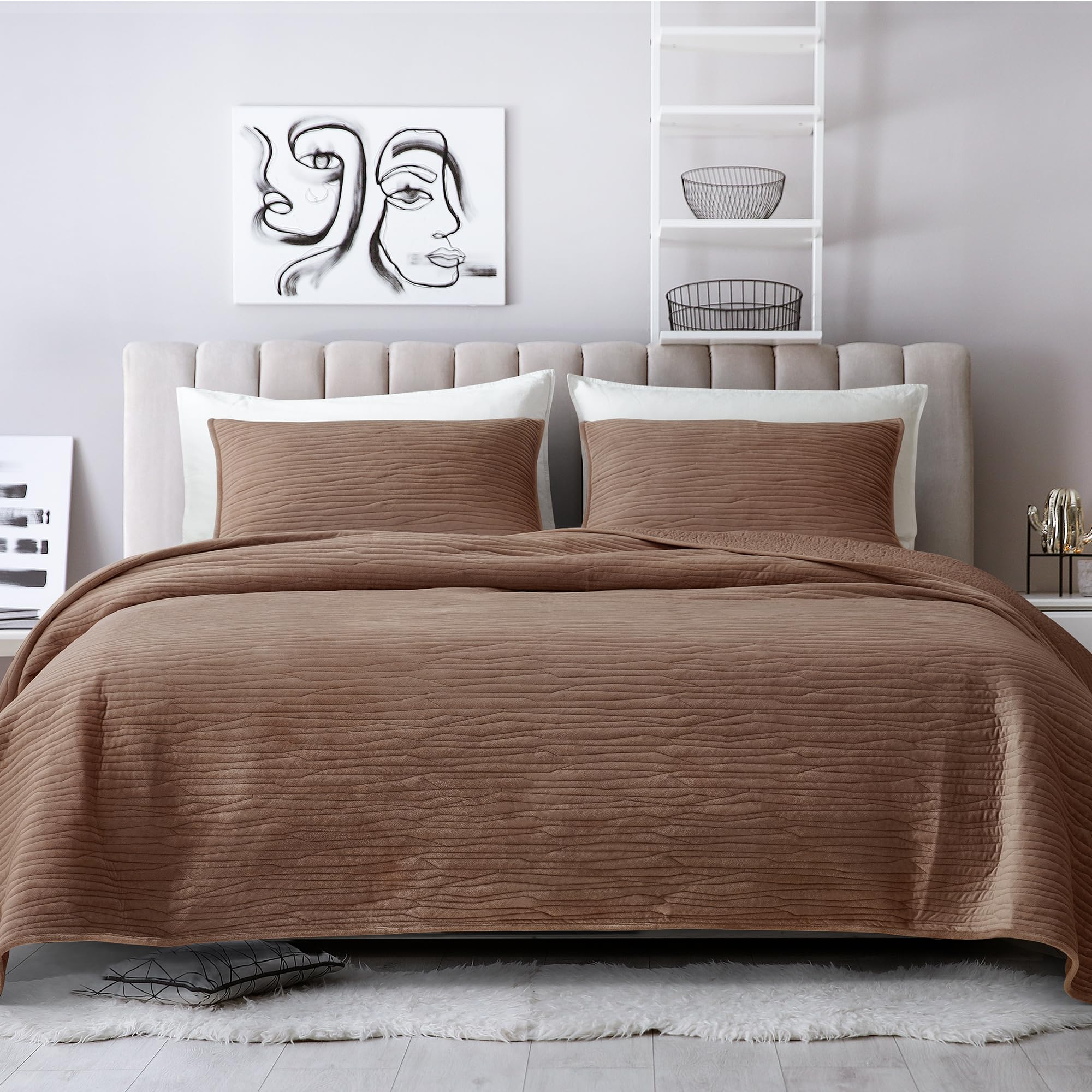 Amazon.com: SHALALA Mocha Coffee Velvet Quilt King Size,Lightweigh ...