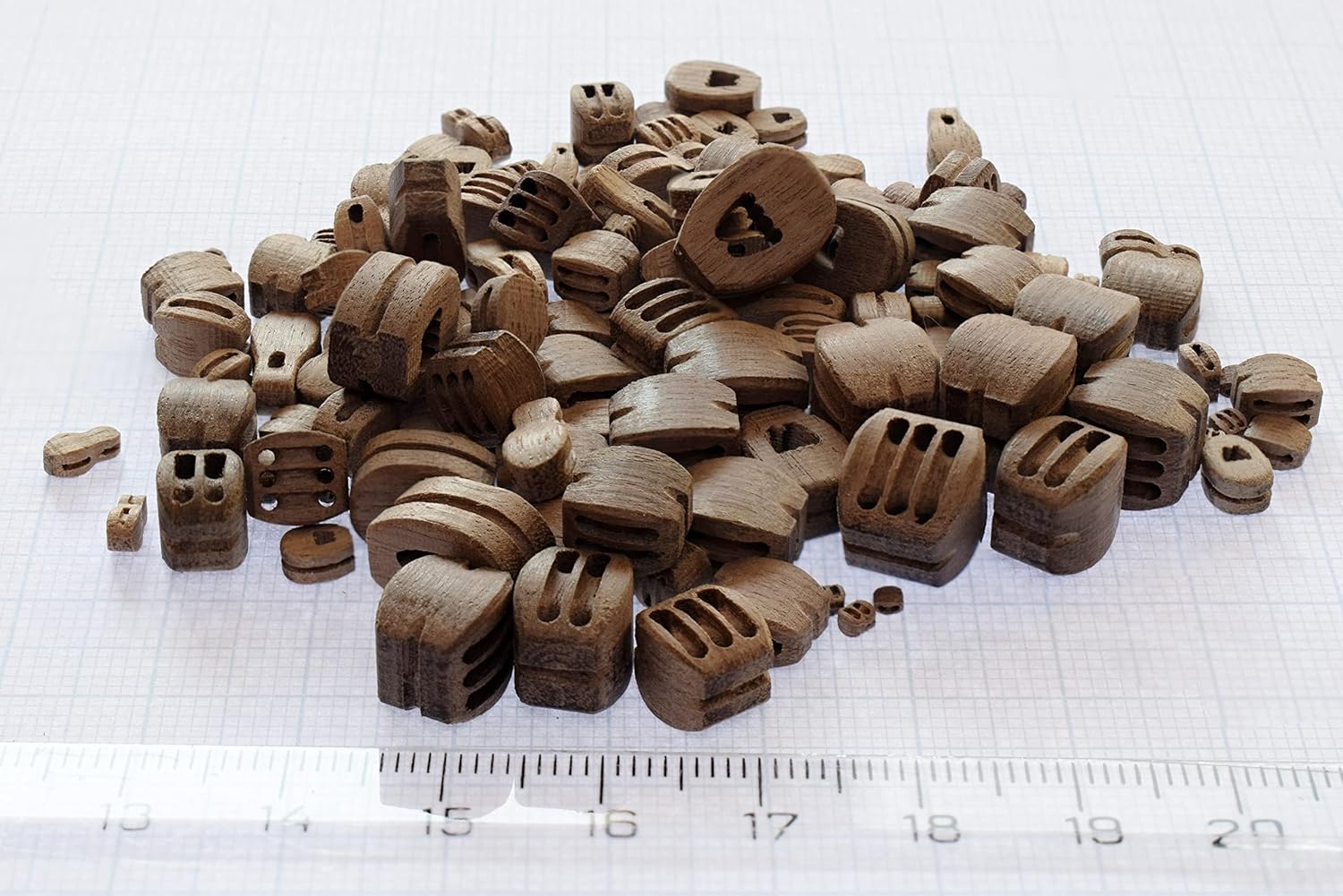 Amazon.com: Revell USS Constitution 1:96 - Set of Wooden Blocks for ...