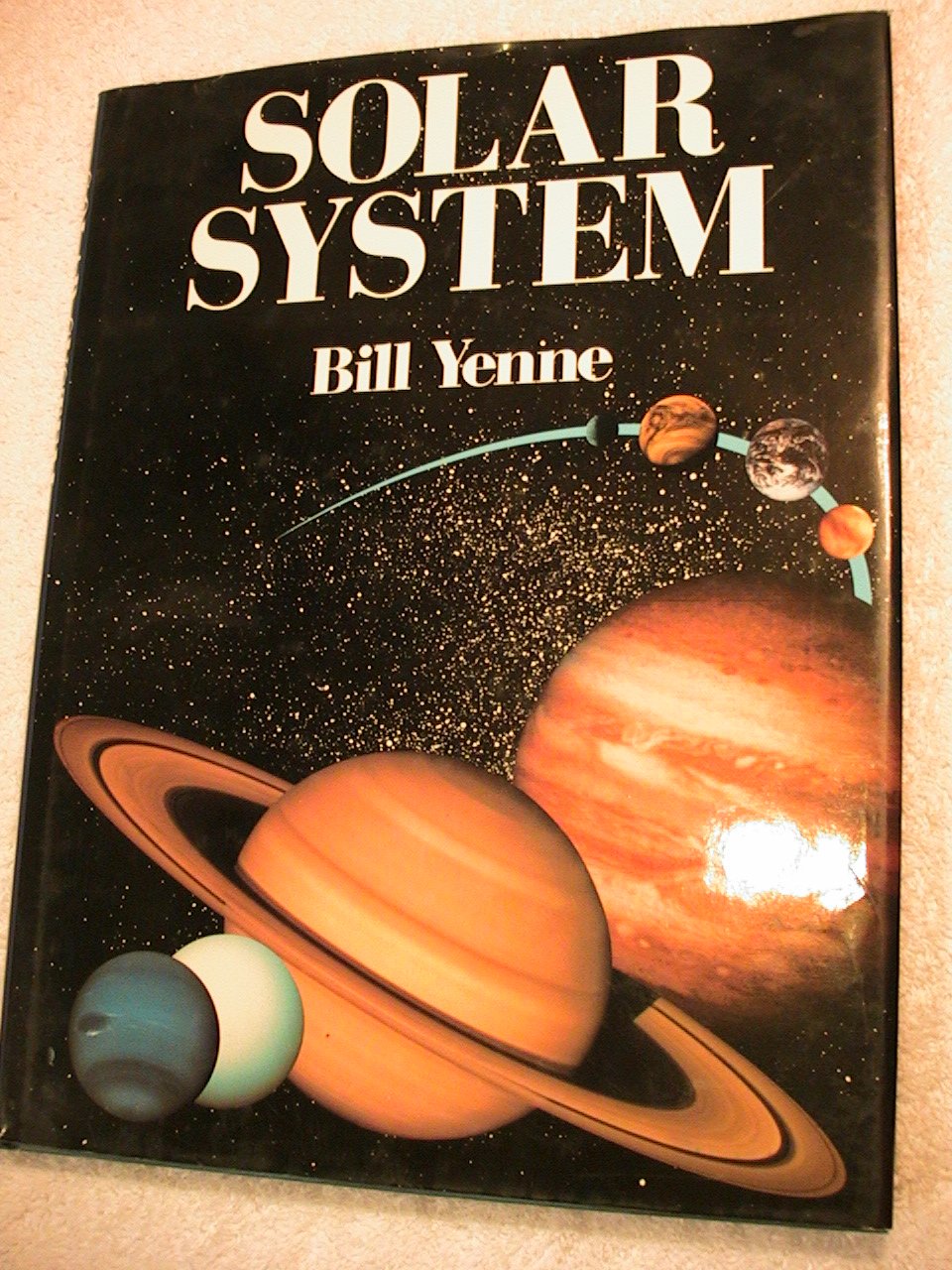 Solar System: Yenne, Bill: 9780517065280: Amazon.com: Books