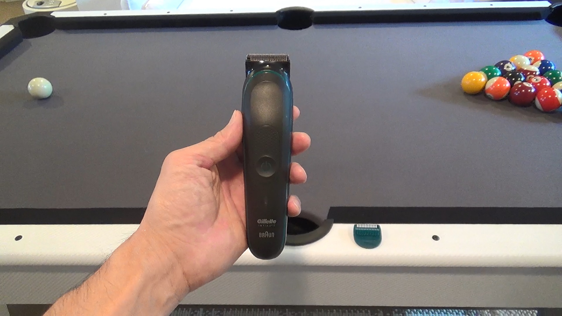 Watch Gillette Intimate Personal Trimmer Customer Review on Amazon Live