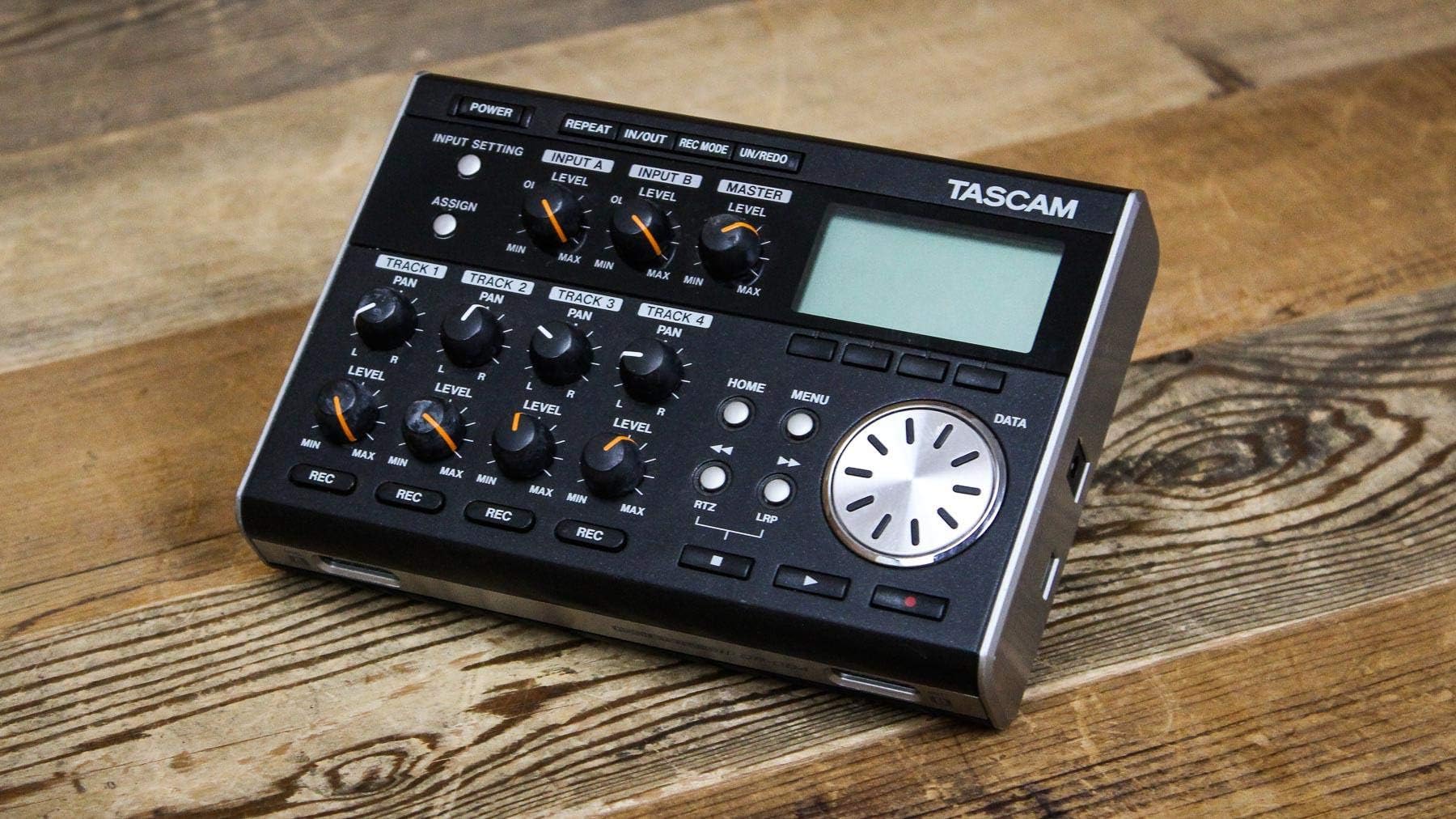 Amazon.com: TASCAM MF-P01 4 Track Cassette Recorder : Musical Instruments