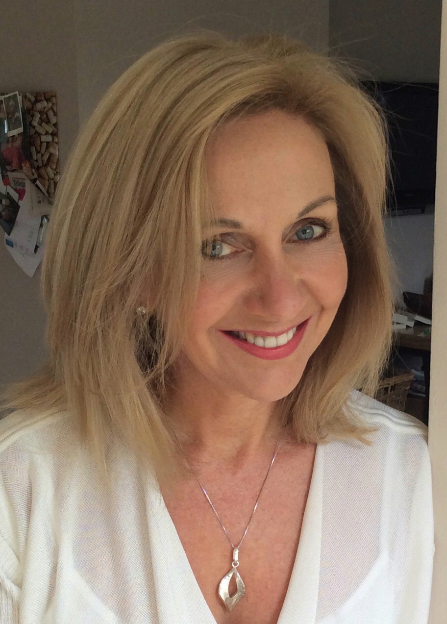 Amazon.co.uk: Hilary Robinson: books, biography, latest update