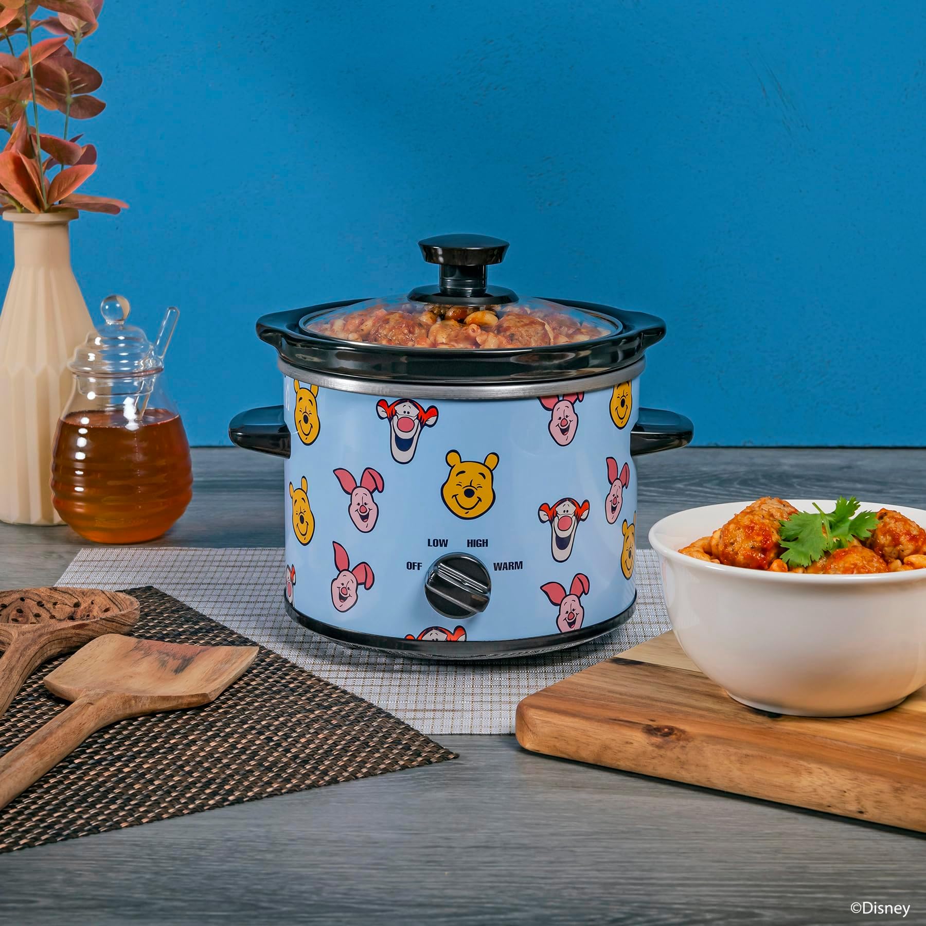 Amazon.com: Disney Winnie-The-Pooh 7 Qt. Slow Cooker: Home & Kitchen