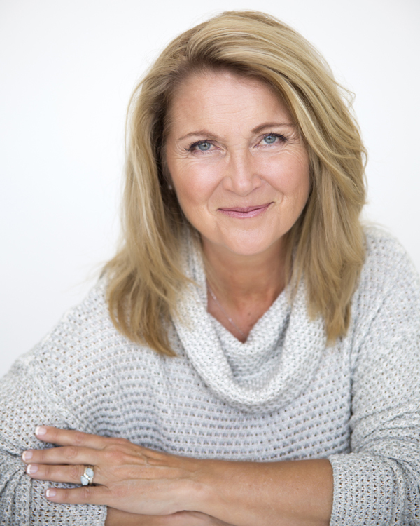 Amazon.com: Mary Anne Dorward: books, biography, latest update