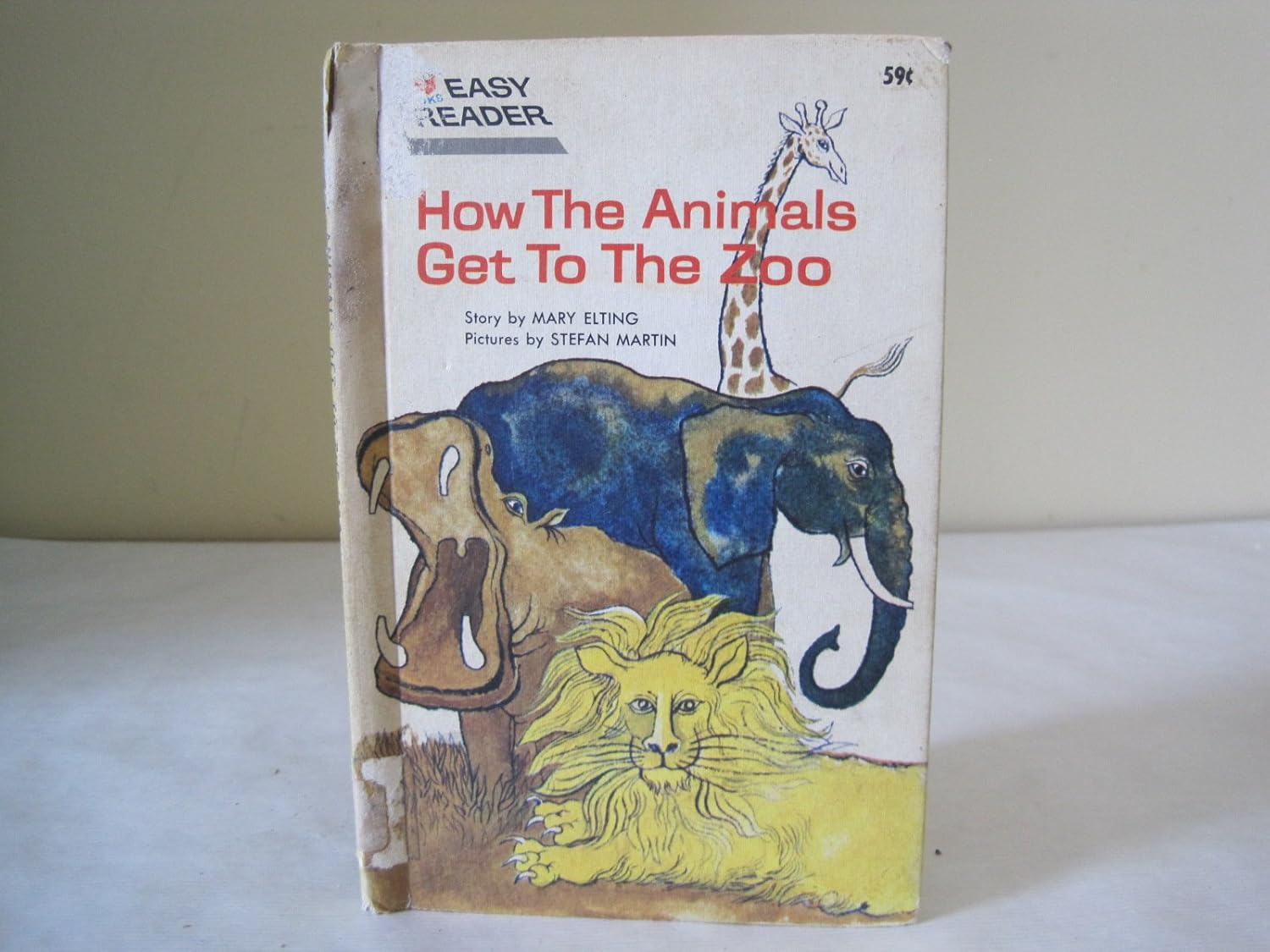 How The Animals Get To The Zoo: Wonder Books Easy Reader: Mary Elting ...